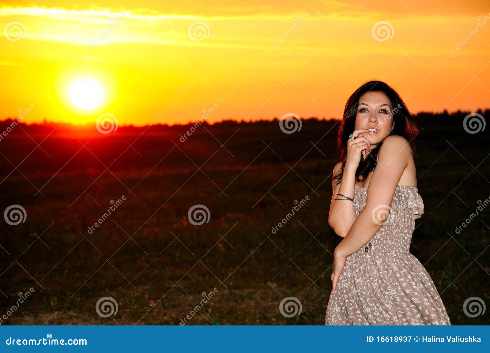 Fashion model on sunset stock image. Image of droop, fashion - 16618937