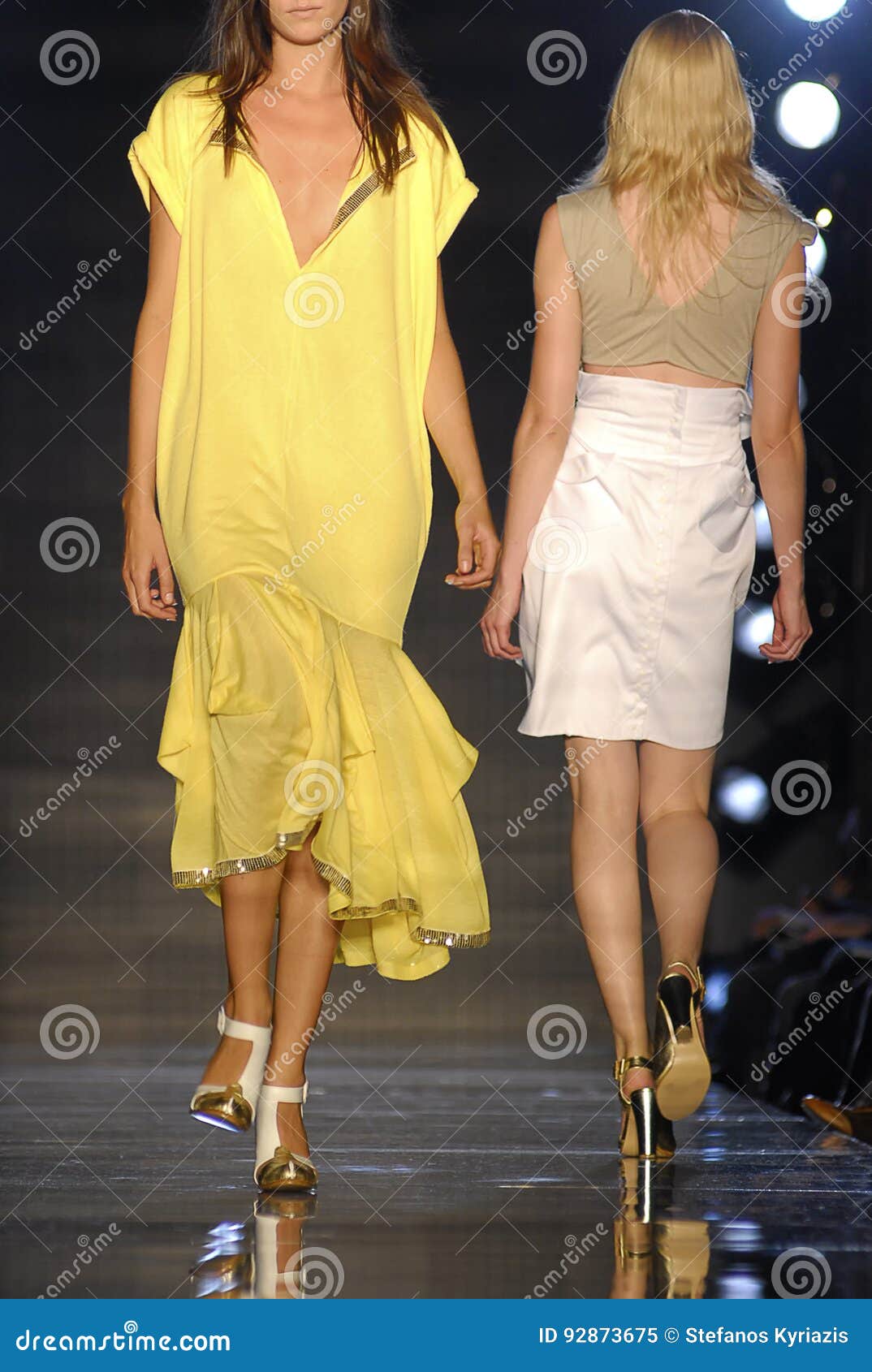 Fashion show, catwalk editorial image. Image of catwalk - 92873675