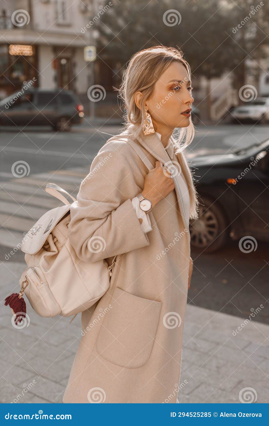 Fashion Woman Wearing Beige Coat On The Street Stock Image Image Of