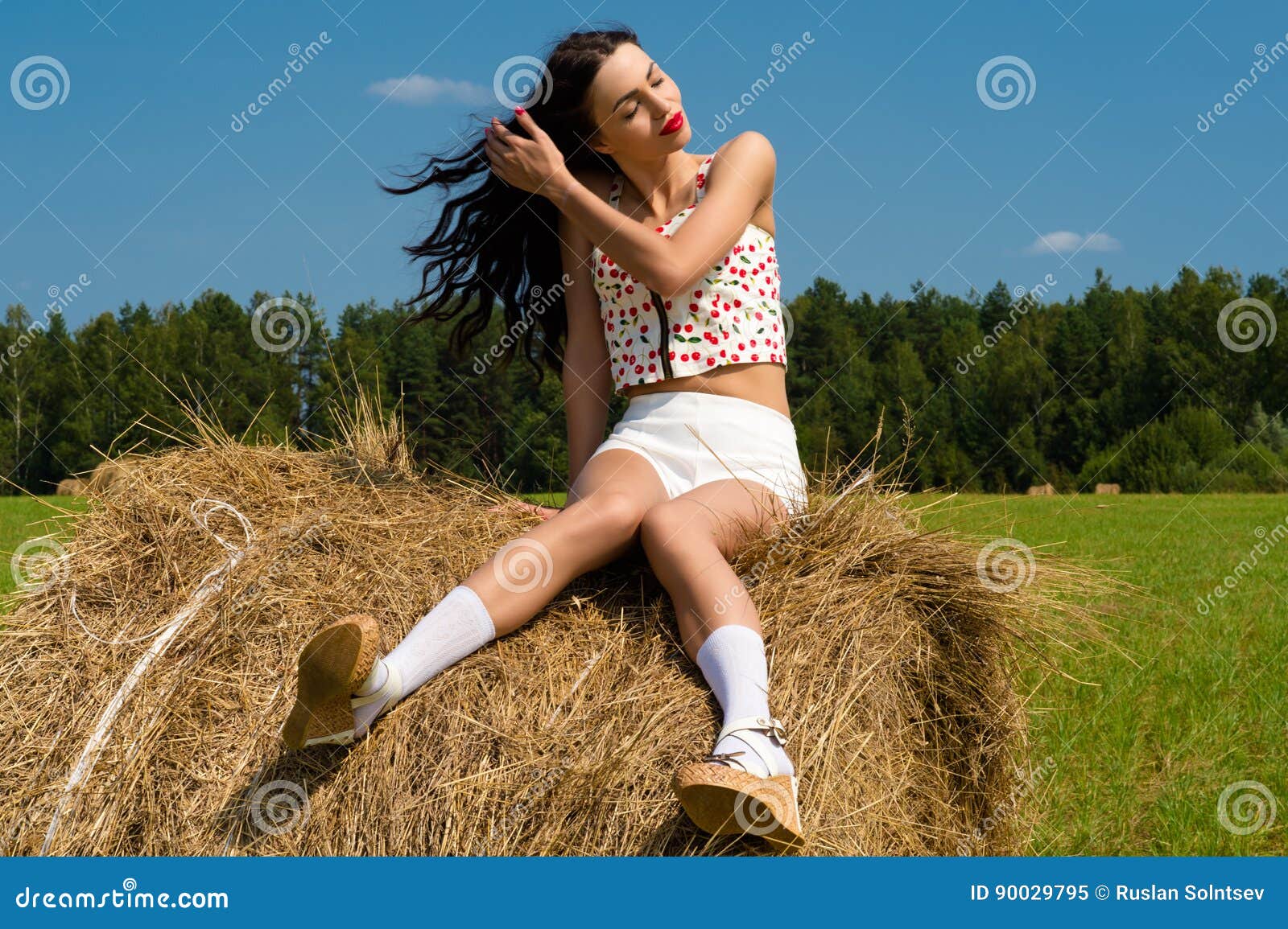 Fashionable Woman Sitting on Haystack Stock Image - Image of resting ...
