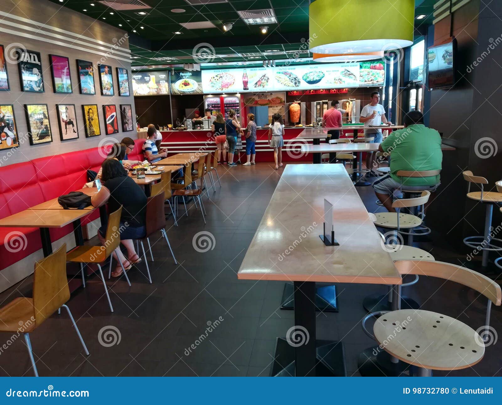 Fast food shaorma editorial image. Image of hamburger - 98732780