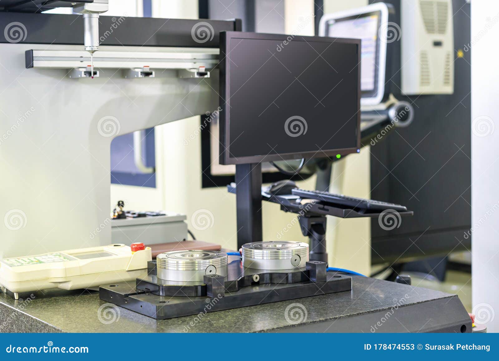 Jig Setting Workpiece And Flat Spray Air Nozzle In Blowing Room Of ...