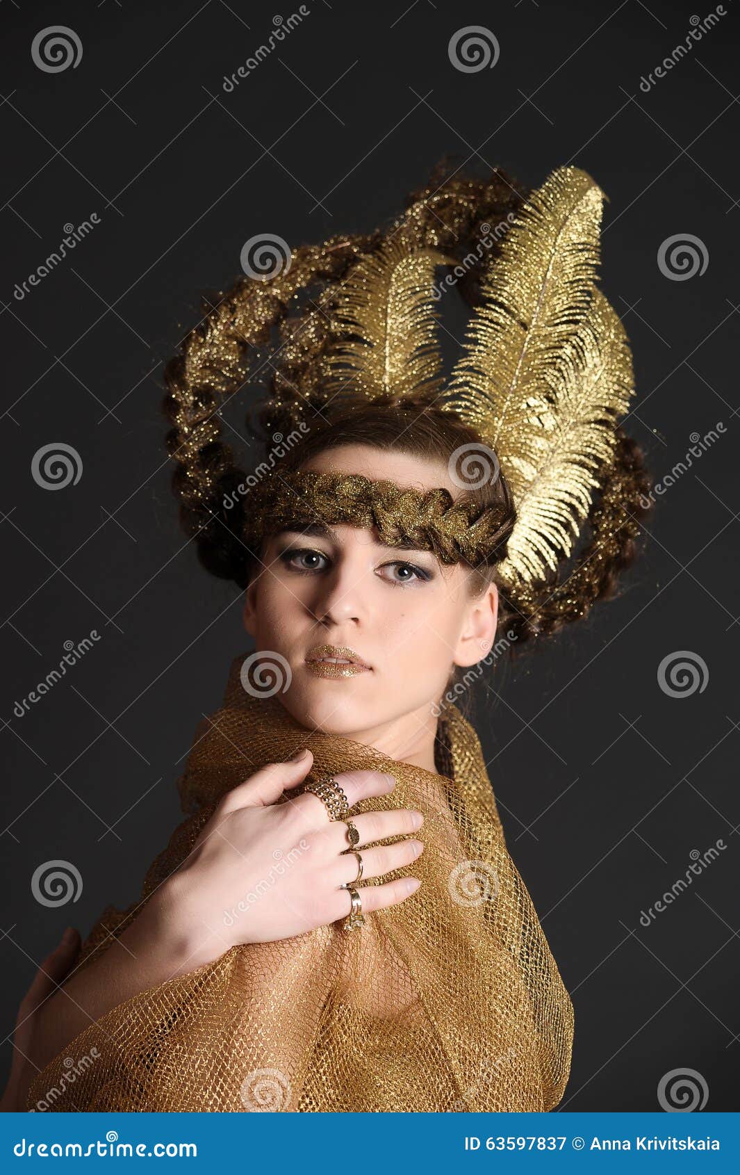 Fatato Di Principessa Dell'oro Immagine Stock - Immagine di ragazza ...