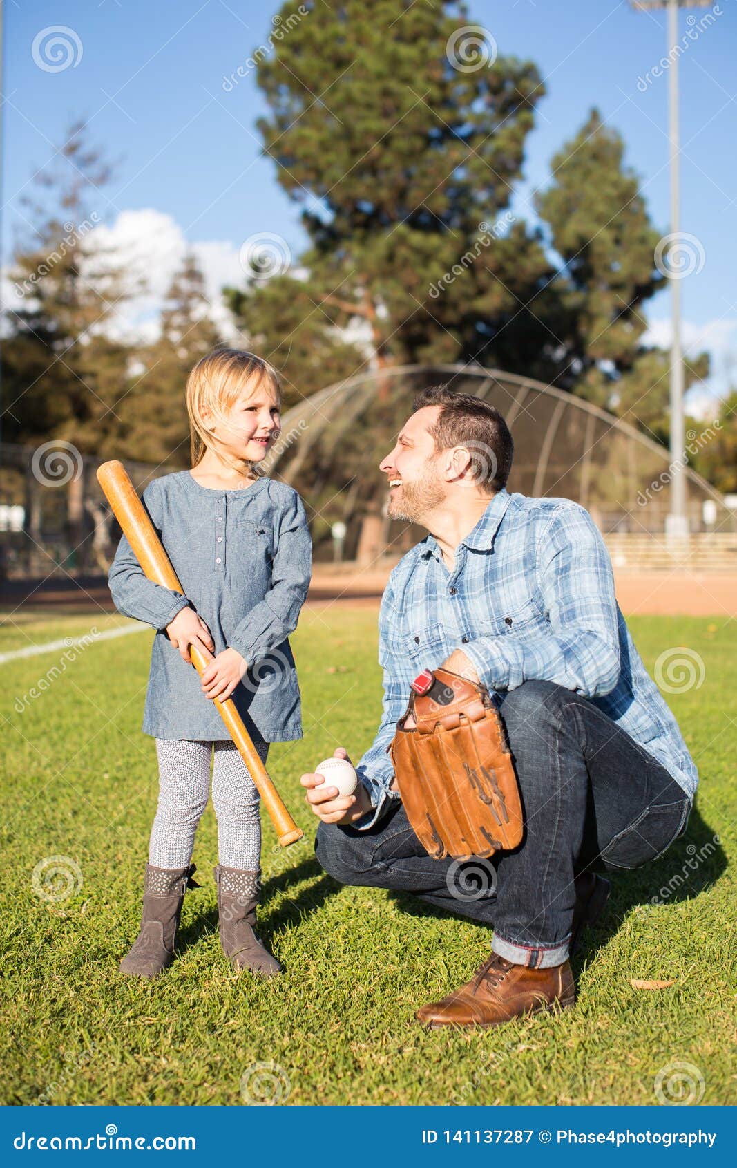 Father daughter baseball stock image. Image of cheerful - 141137287
