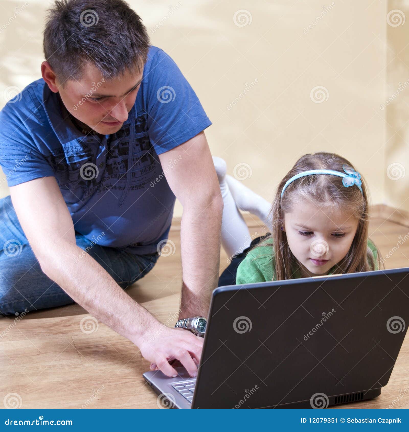 Father and Daughter on Laptop Stock Image - Image of pretty, caucasian ...
