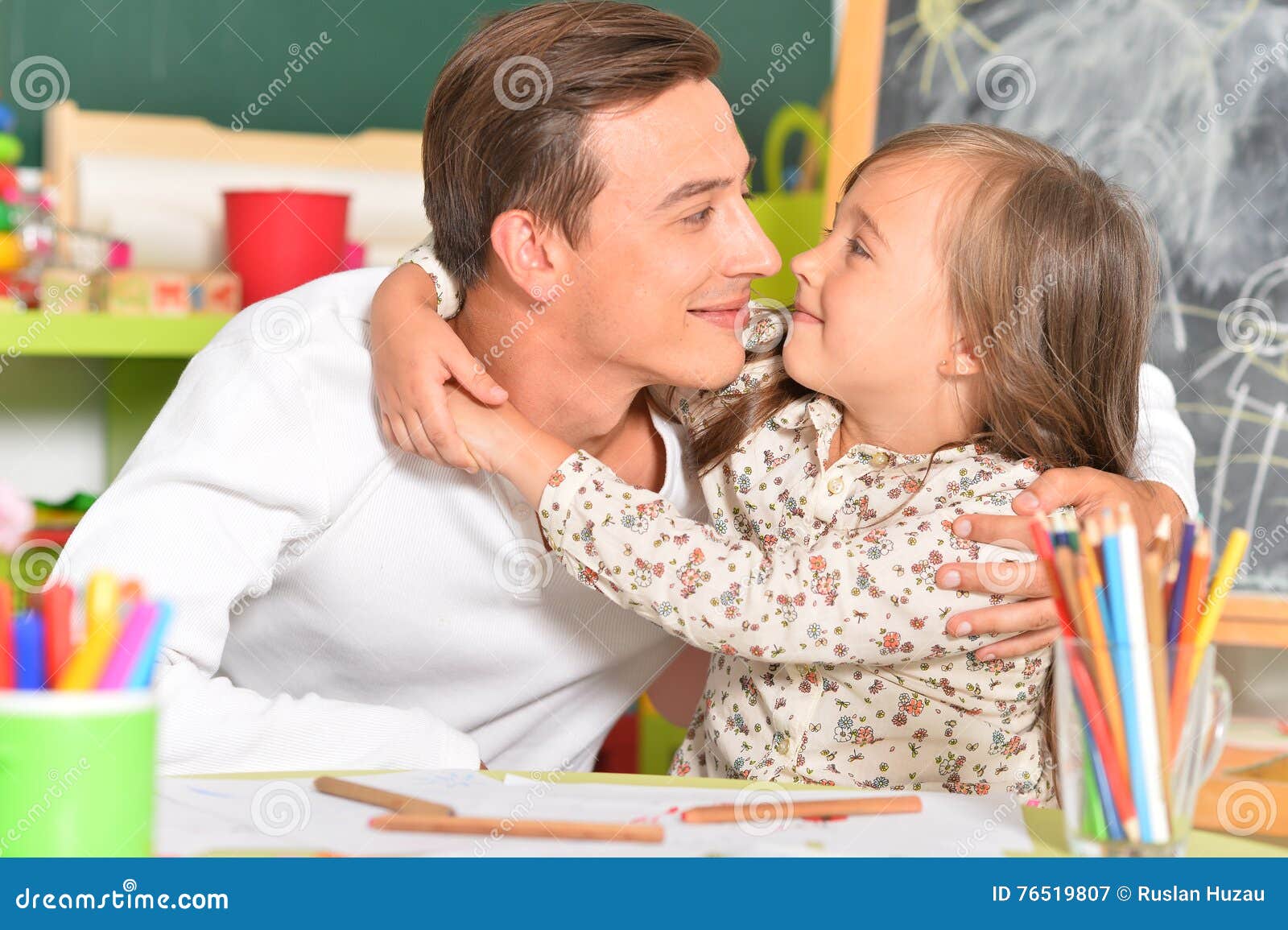 Father Hugging His Daughter Stock Image - Image of pretty, father: 76519807