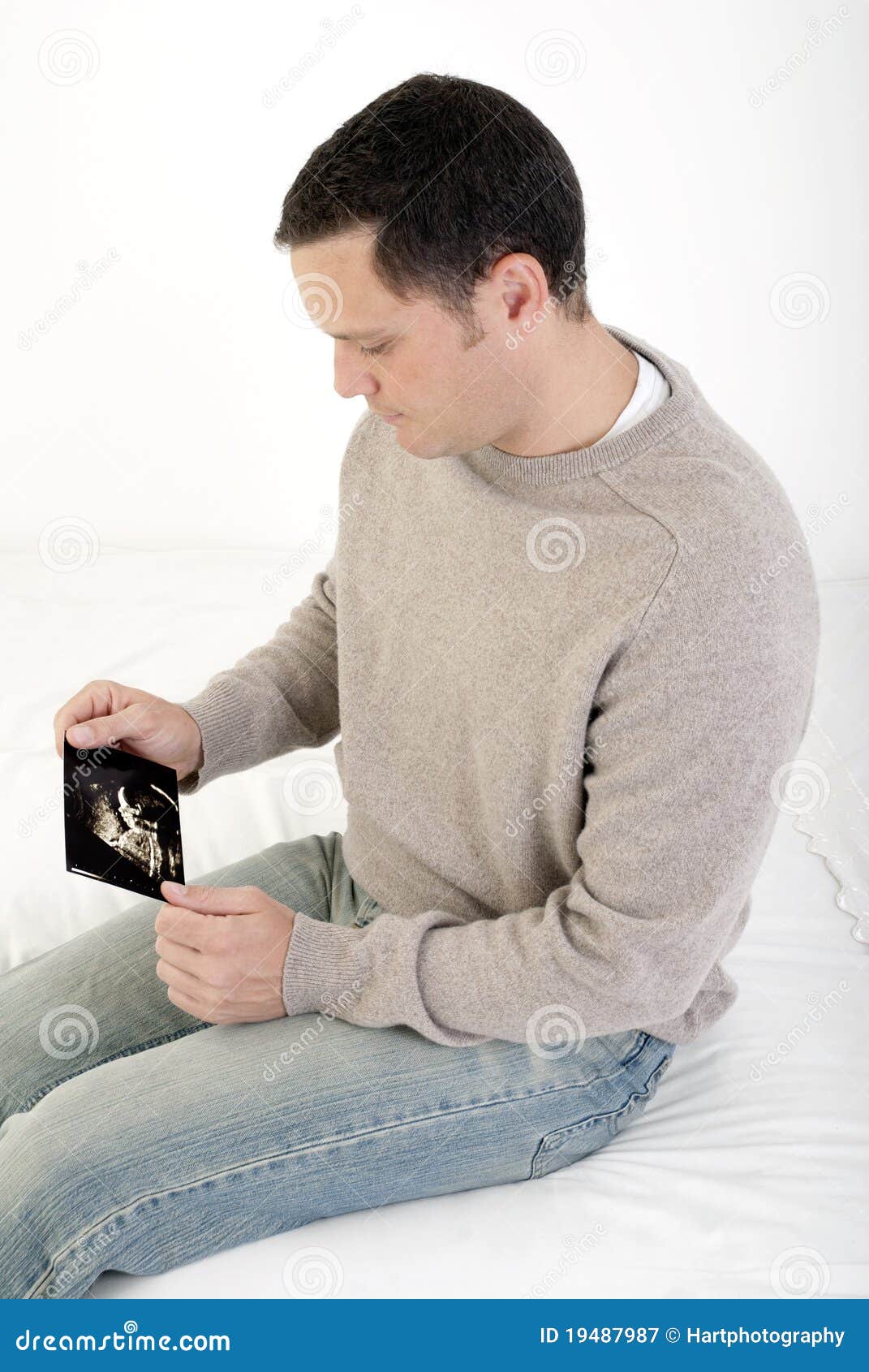 Father Looking at Ultrasound Stock Image - Image of scan, father: 19487987