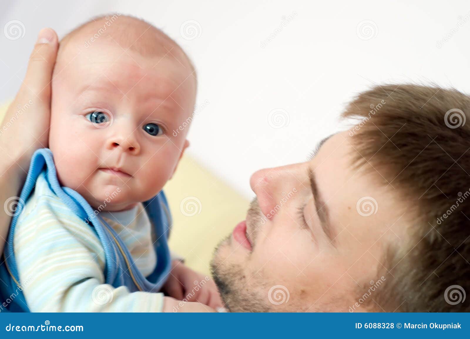Father with newborn stock photo. Image of cute, diaper - 6088328