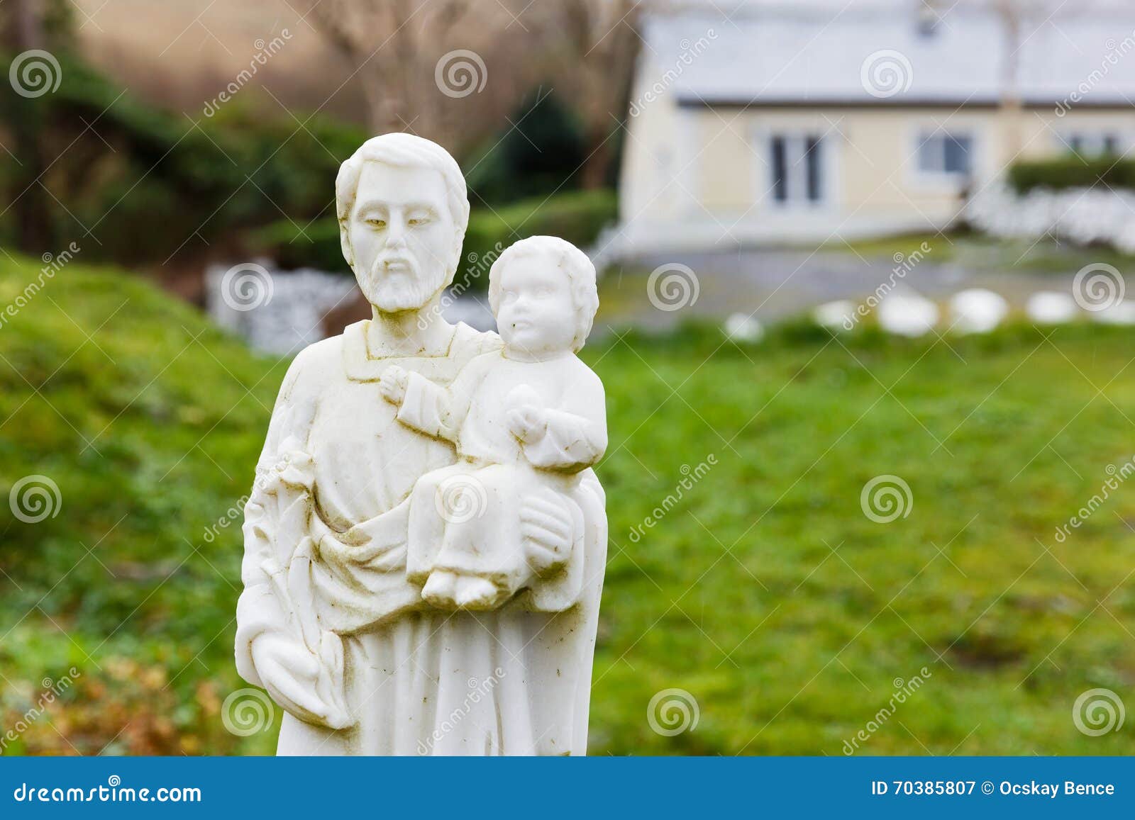 Father and son statue stock image. Image of nature, outdoor - 70385807