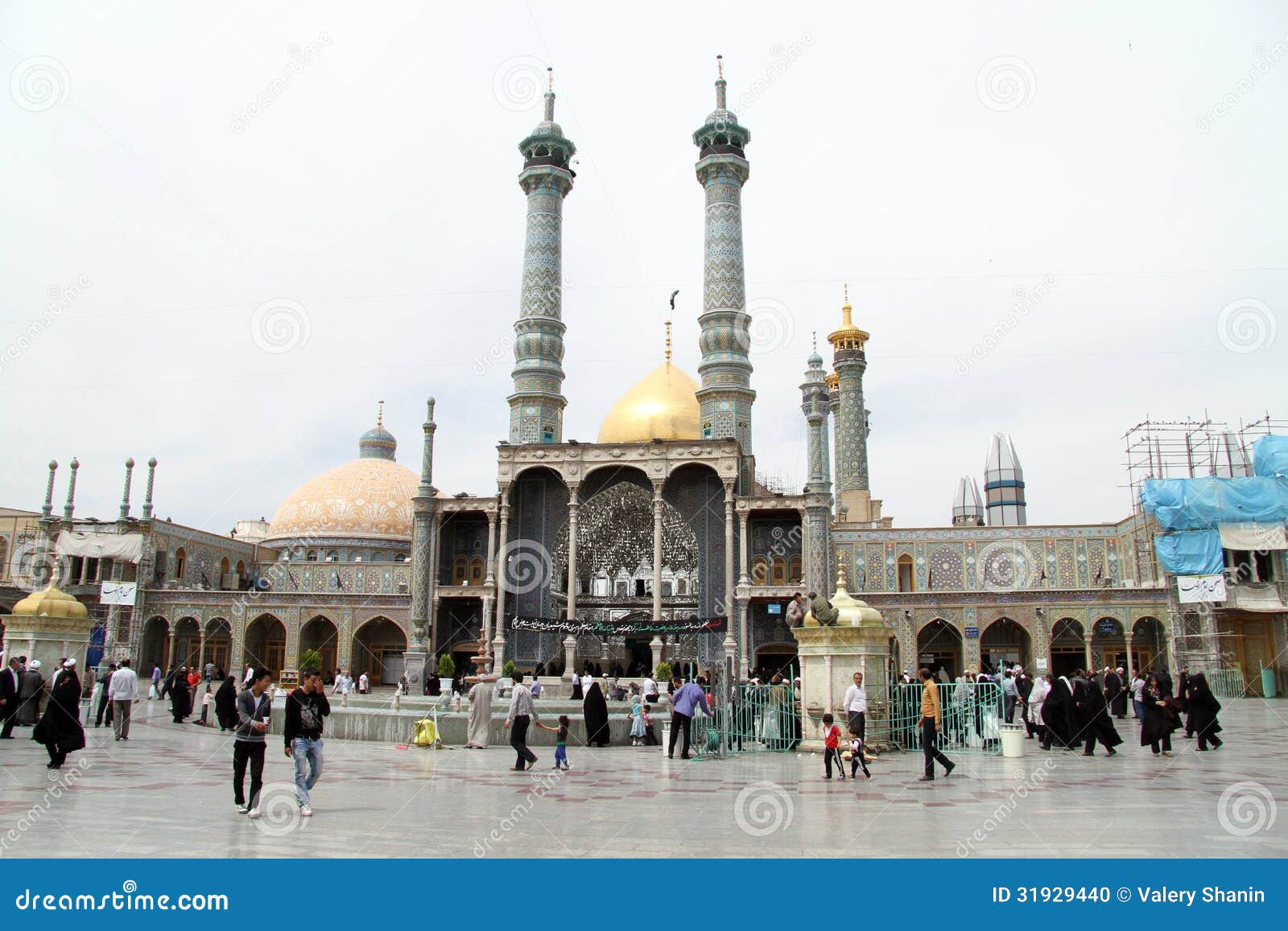 Fatima mosque editorial image. Image of ancient, simmetry - 31929440