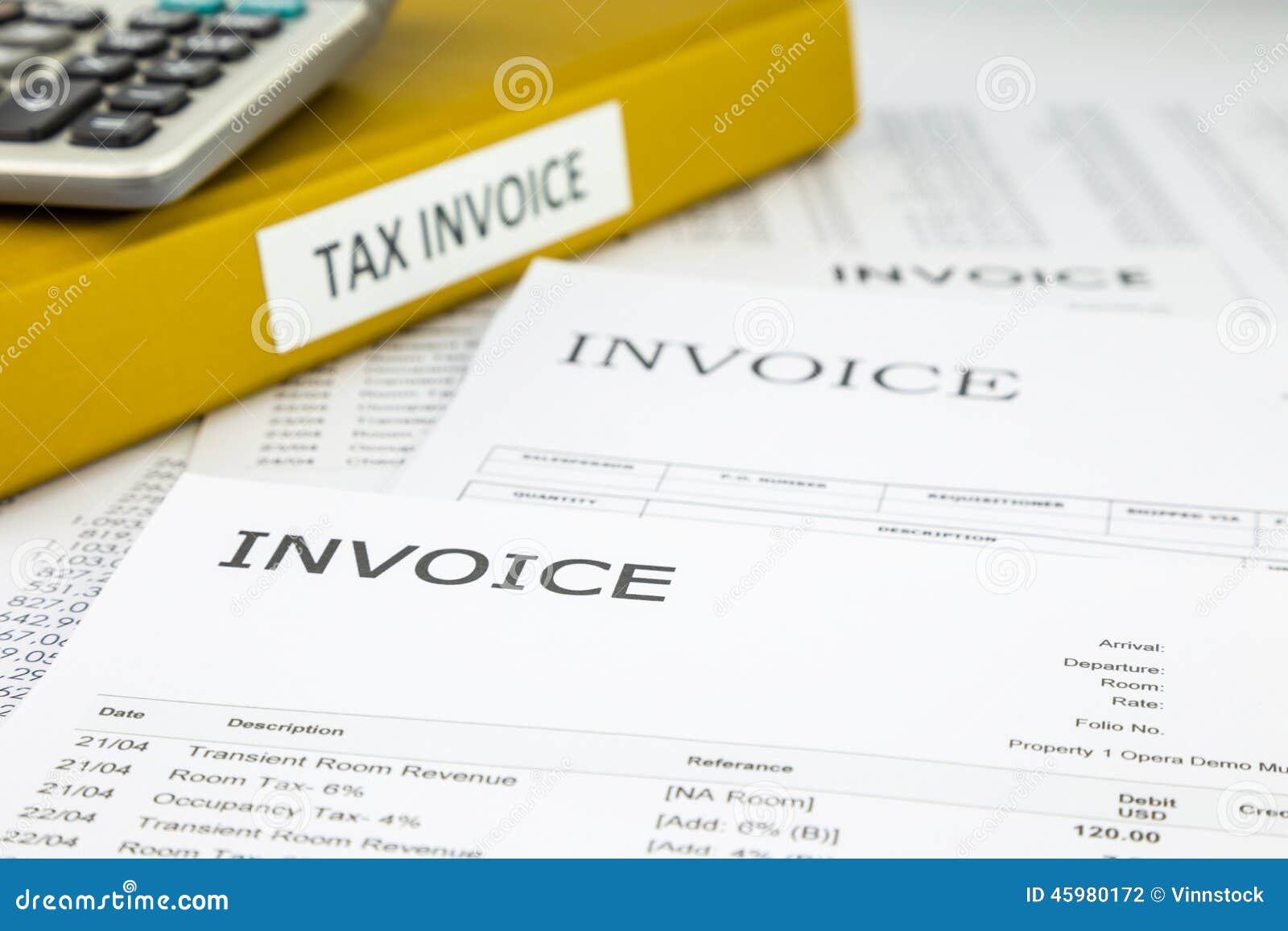 Fatture Di Imposta E Fatture, Documenti Commerciali Fotografia Stock ...