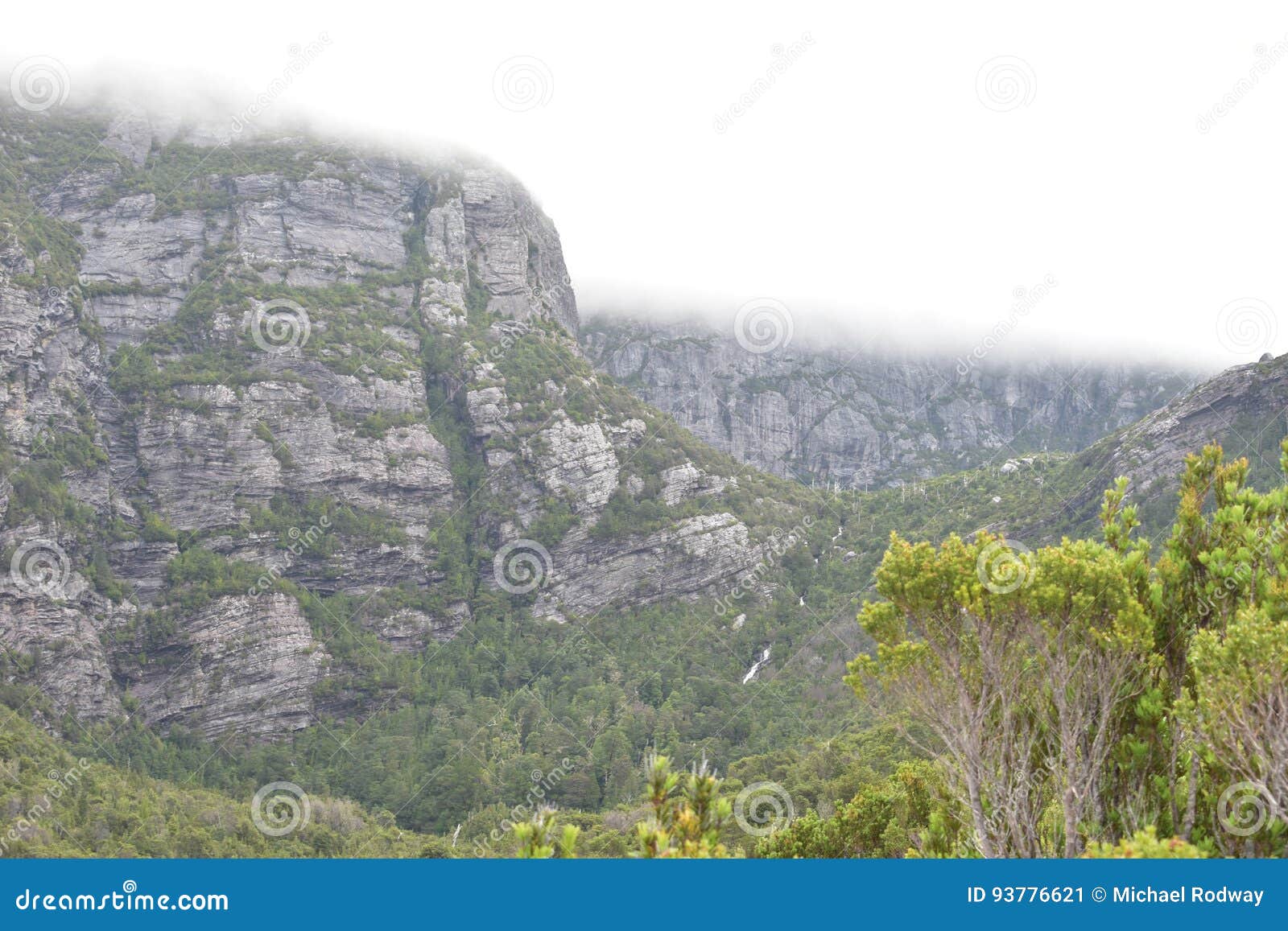 Fault line cliffs stock image. Image of faultline, lowclouds - 93776621