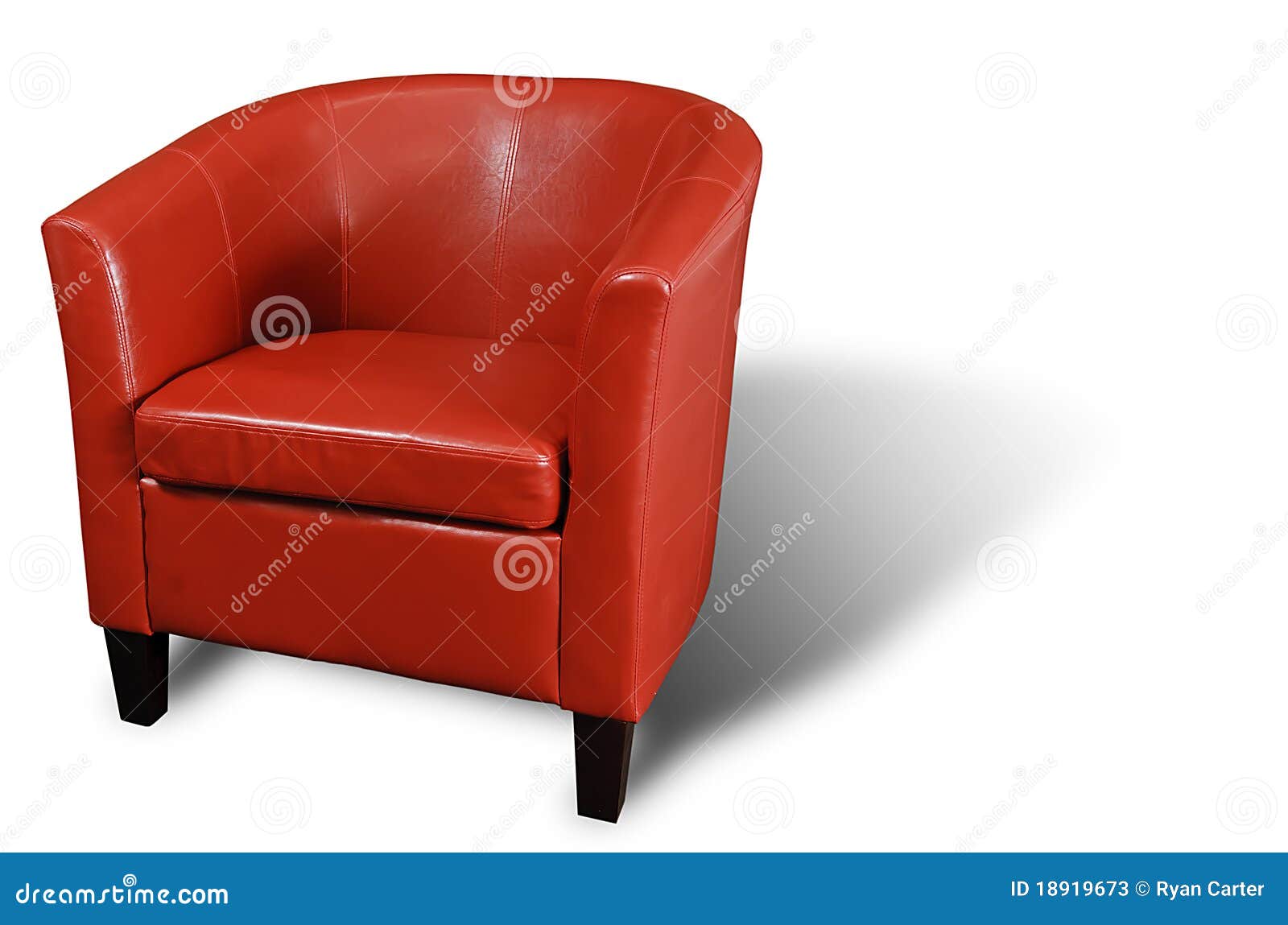 Fauteuil rouge image stock. Image du lumière, conception - 18919673