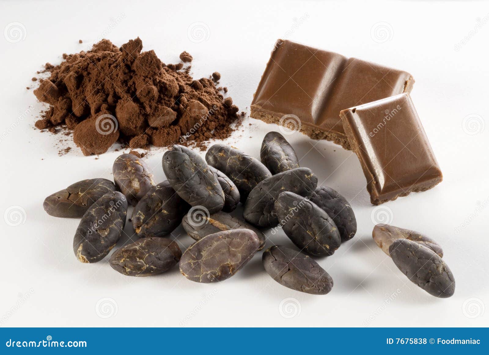 Fave e cioccolato di cacao fotografia stock. Immagine di silo - 7675838