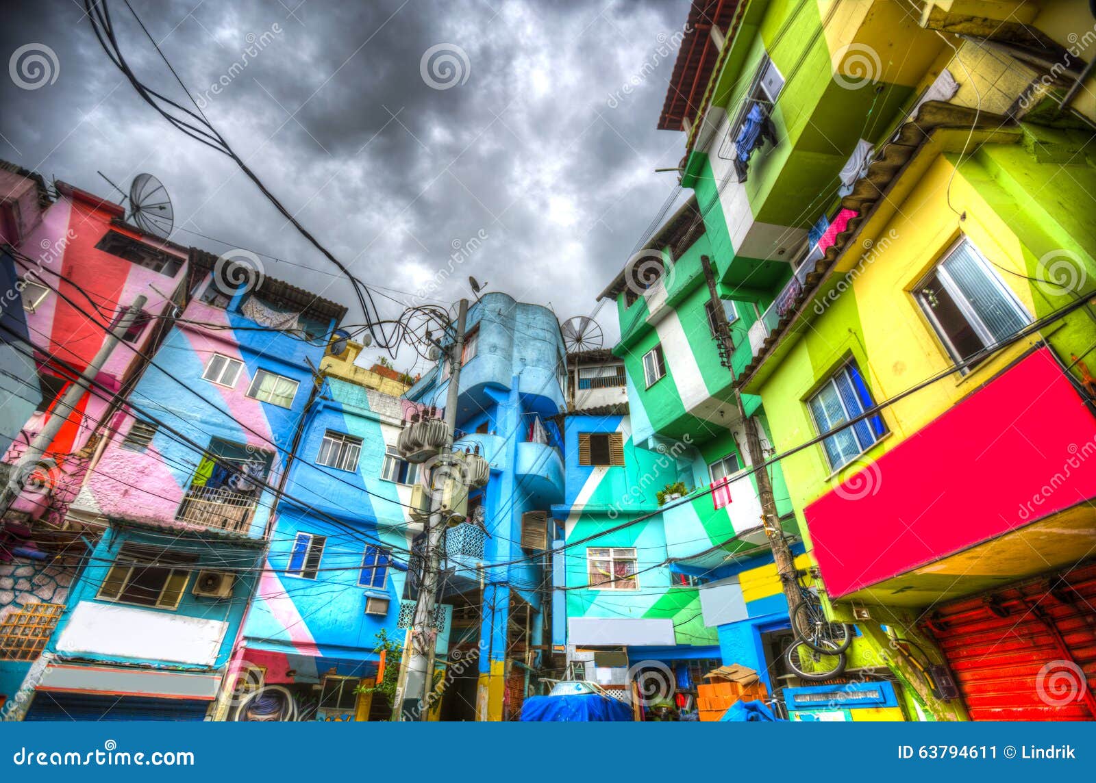 Favela imagem de stock. Imagem de horizonte, alaranjado - 63794611