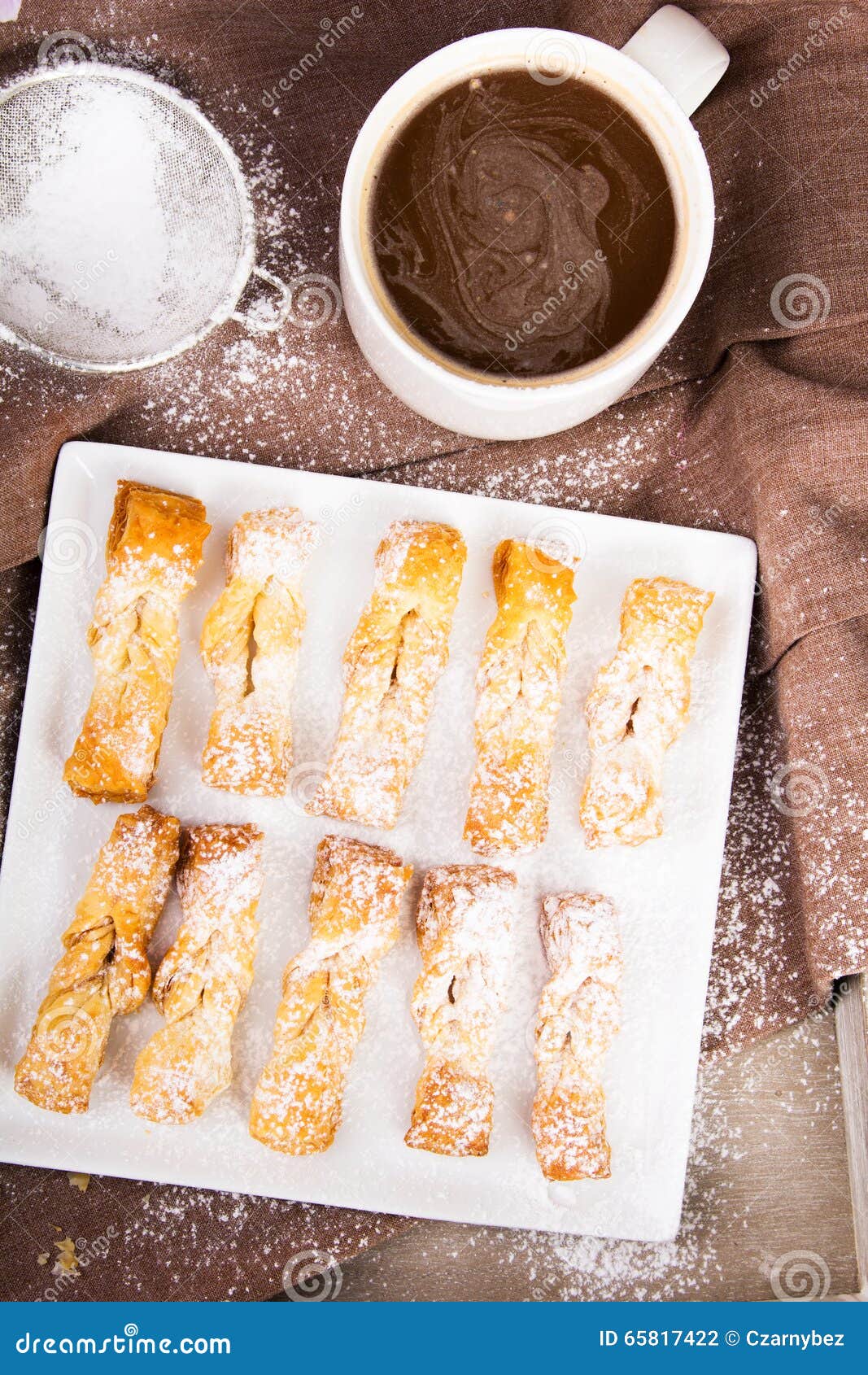 Faworki - Galletas Polacas Tradicionales Foto de archivo - Imagen de ...