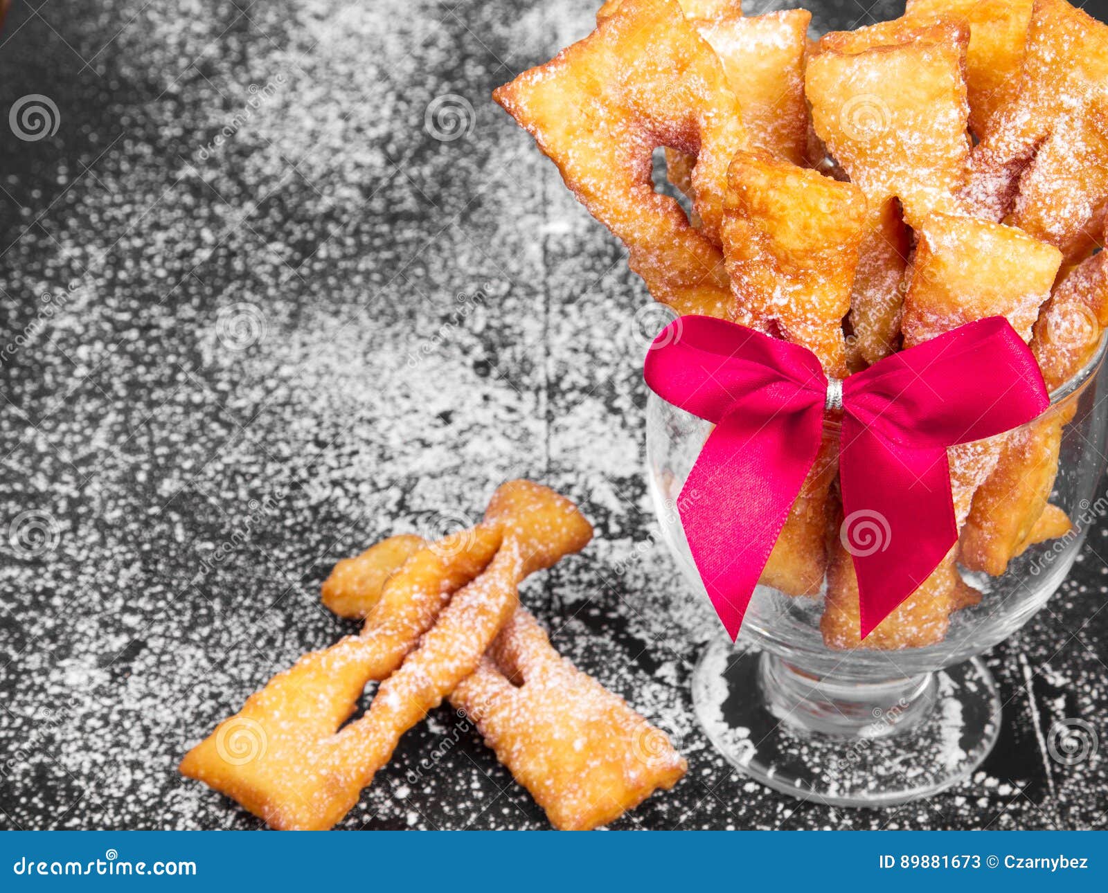 Faworki - Galletas Polacas Tradicionales Imagen de archivo - Imagen de ...