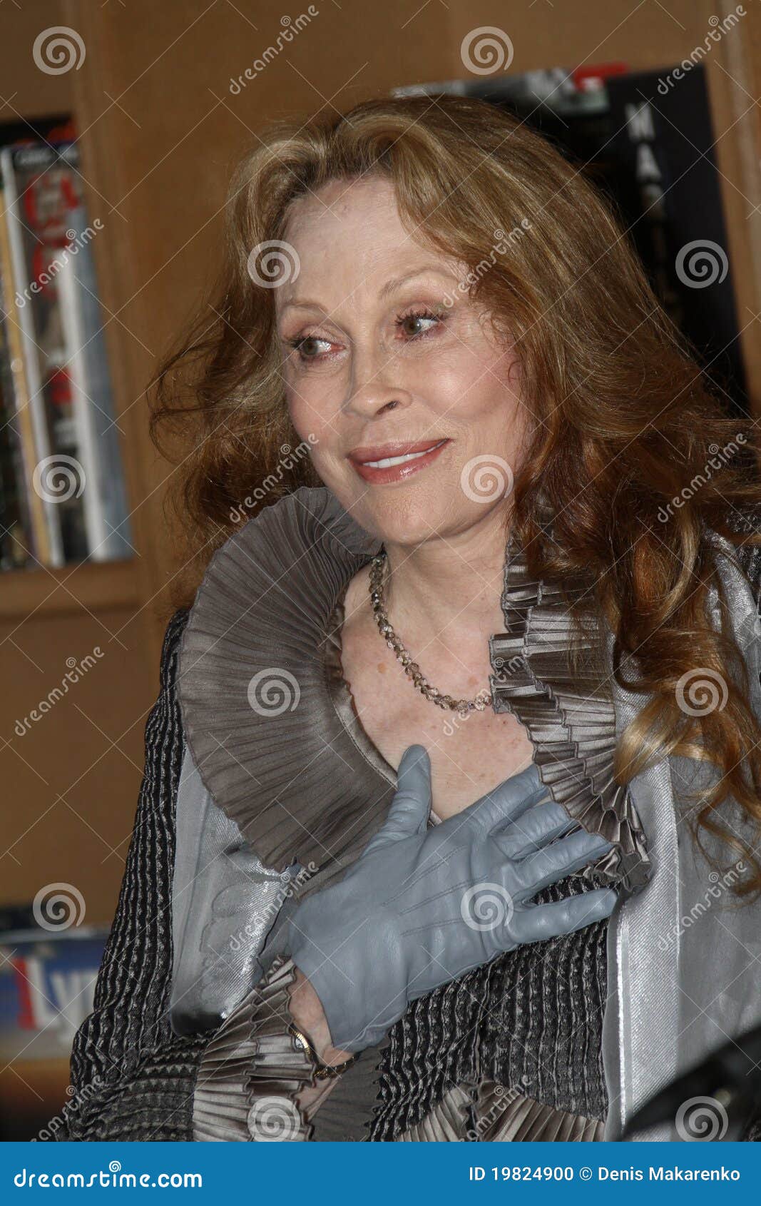 Faye Dunaway editorial image. Image of female, portrait - 19824900