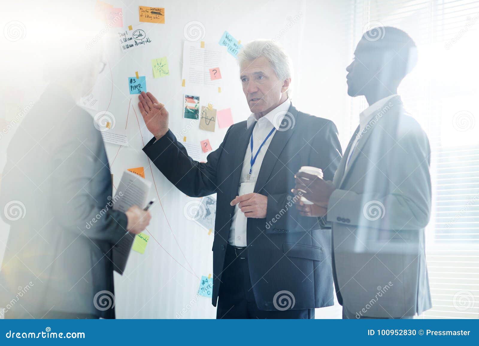 FBI-Agent Conducting Working Meeting Stockfoto - Bild von sicherheit ...