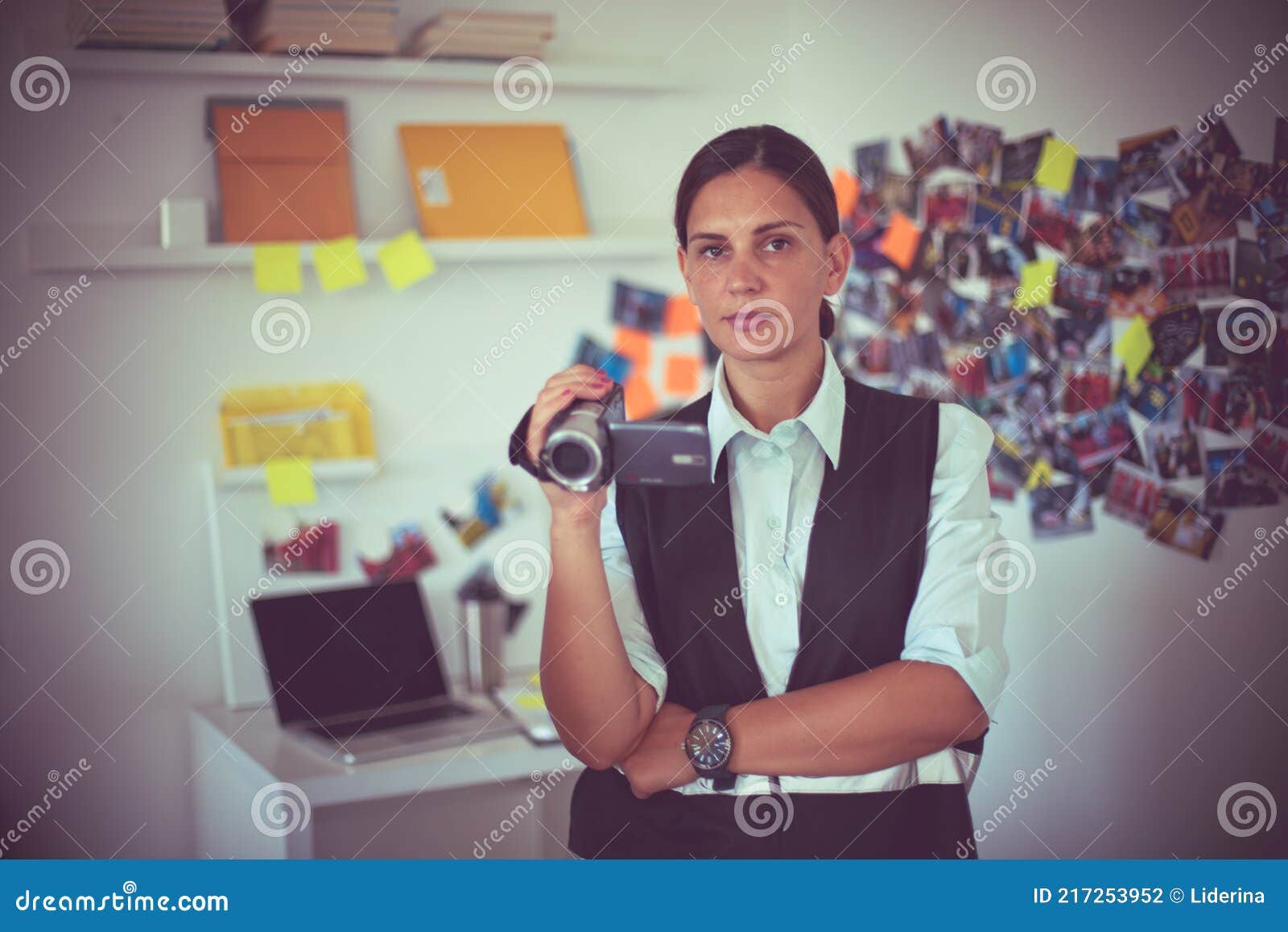 FBI Female Agent Using Camera Stock Photo - Image of decisions, camera ...