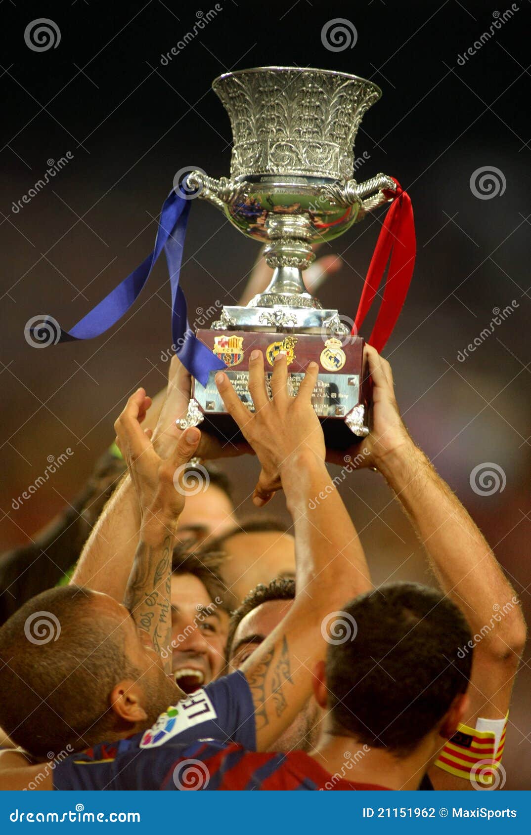 FC Barcelona Players Hold Up Supercup Trophy Editorial Photography ...