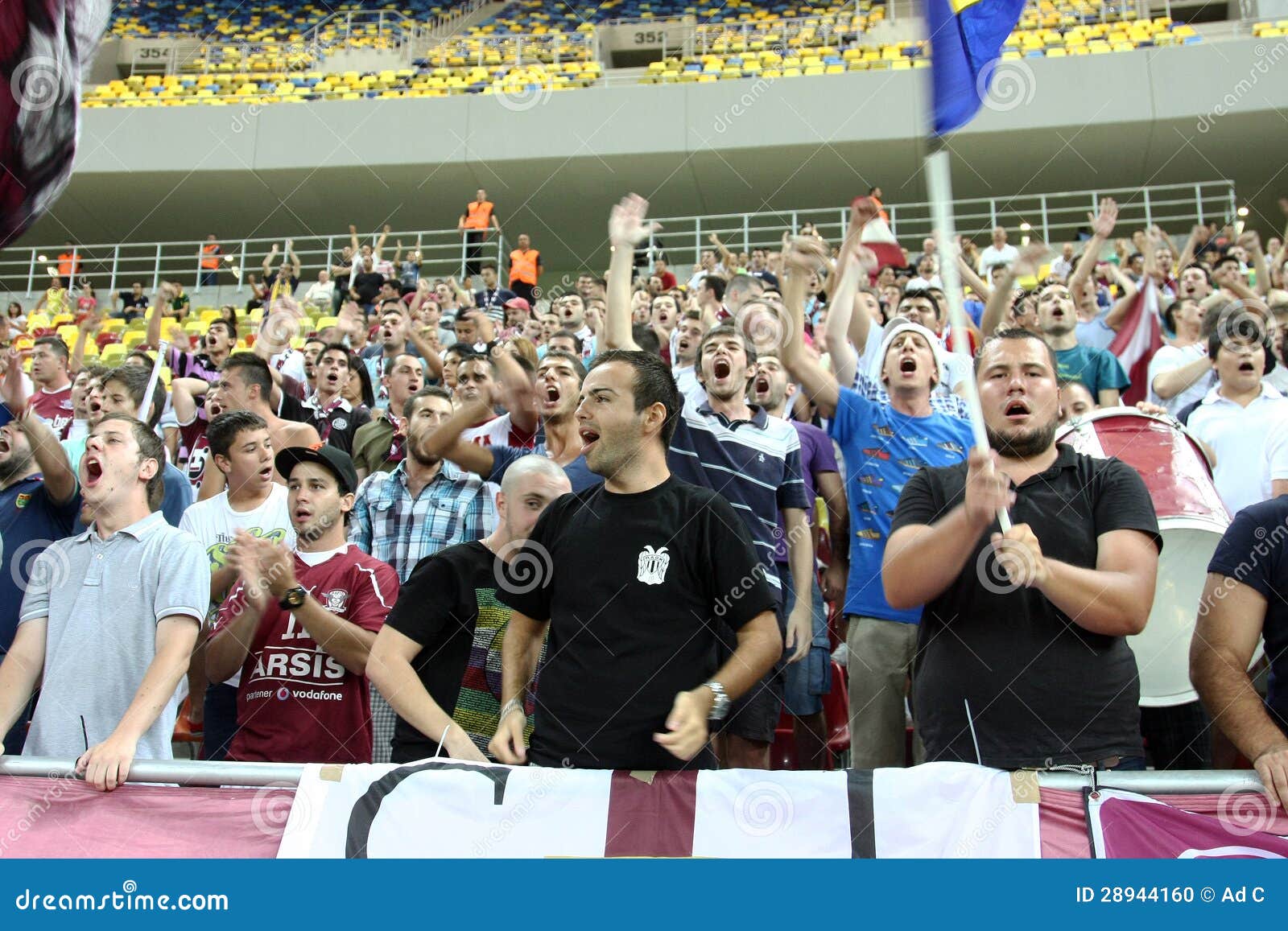FC Rapid Bucharest - FC Heerenveen Editorial Image - Image of applauds ...