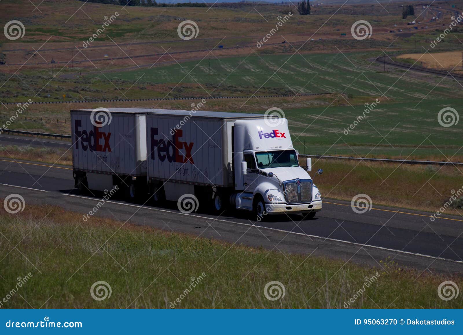 FedEx Freight / White Kenworth Editorial Image - Image of fedex ...