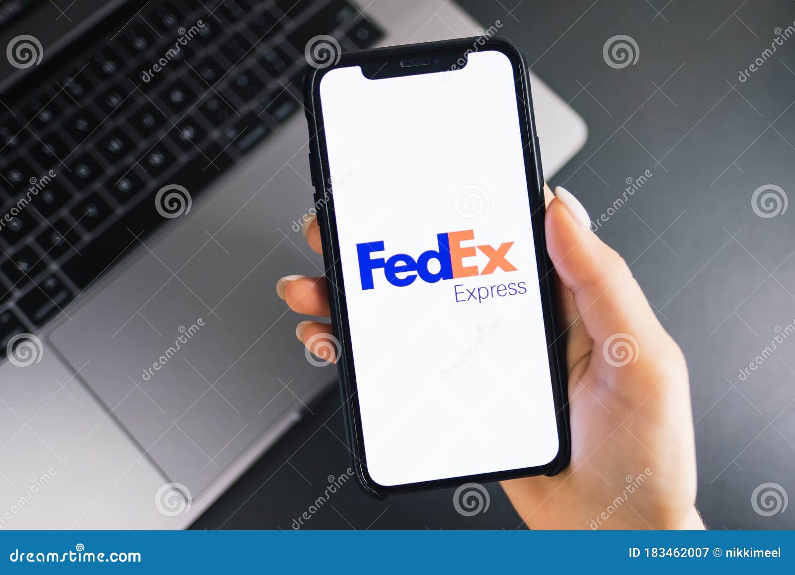 FedEx Logo on Smartphone Screen. Editorial Photography - Image of ...