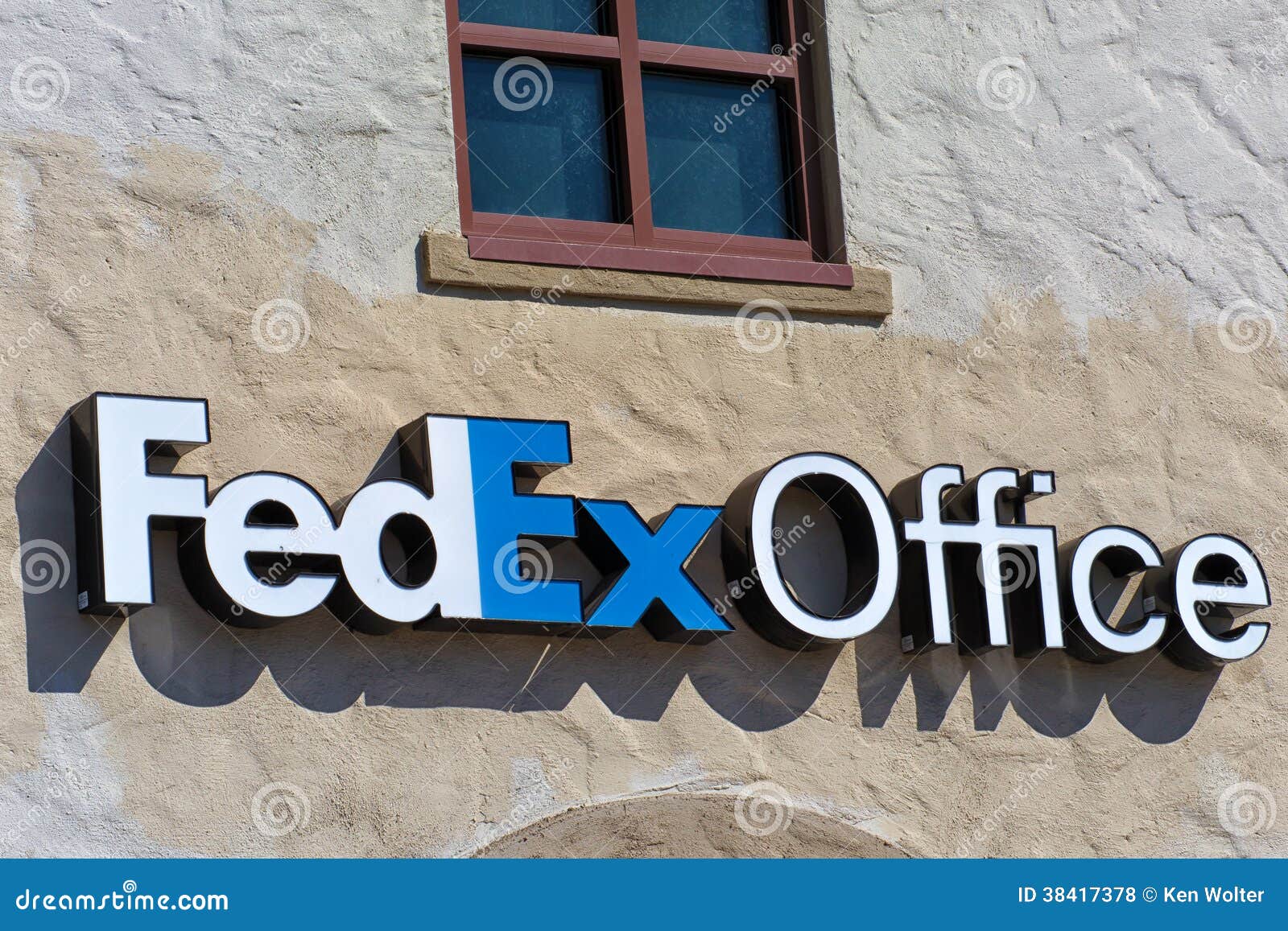 FedEx Office Building. editorial stock photo. Image of business - 38417378