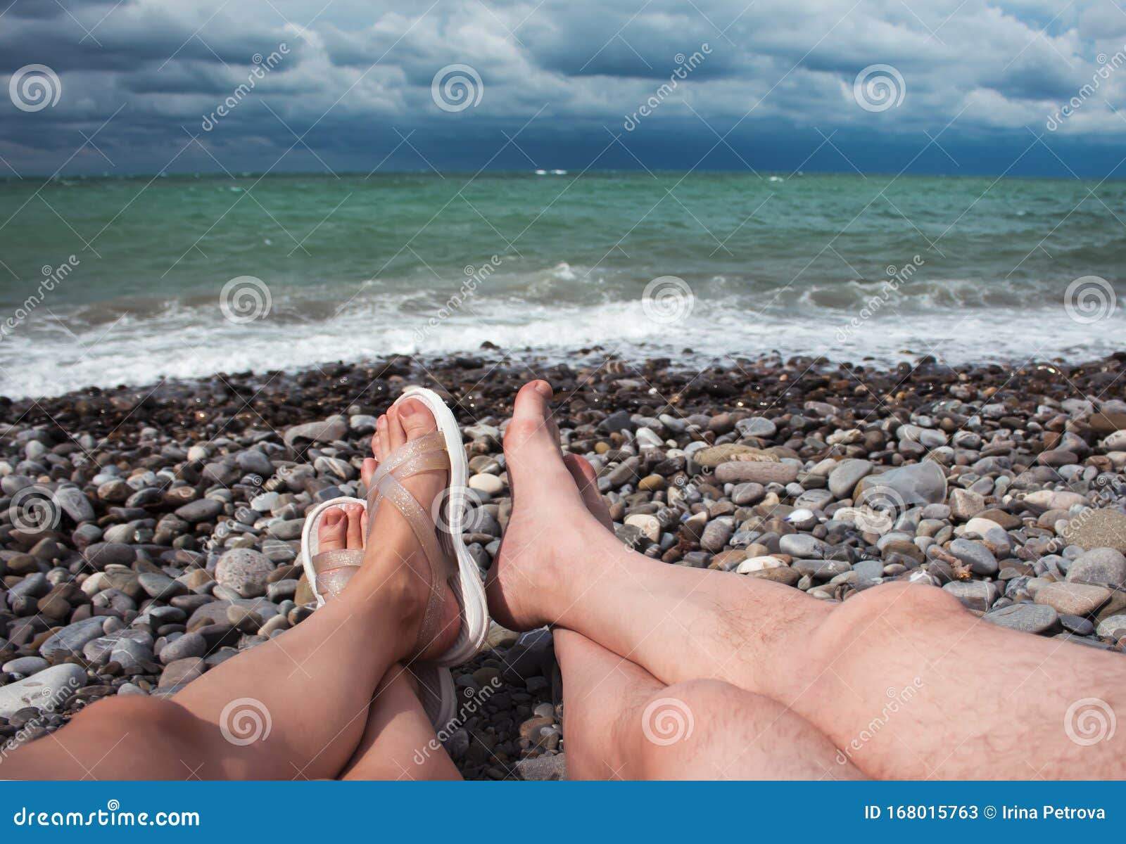 Men Sunbathing Stock Photos - Download 4,658 Royalty Free Photos