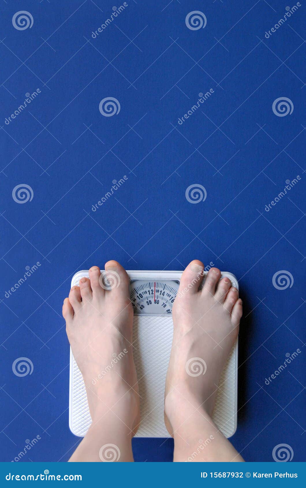 Feet on Scale stock photo. Image of fitness, toes, blue - 15687932