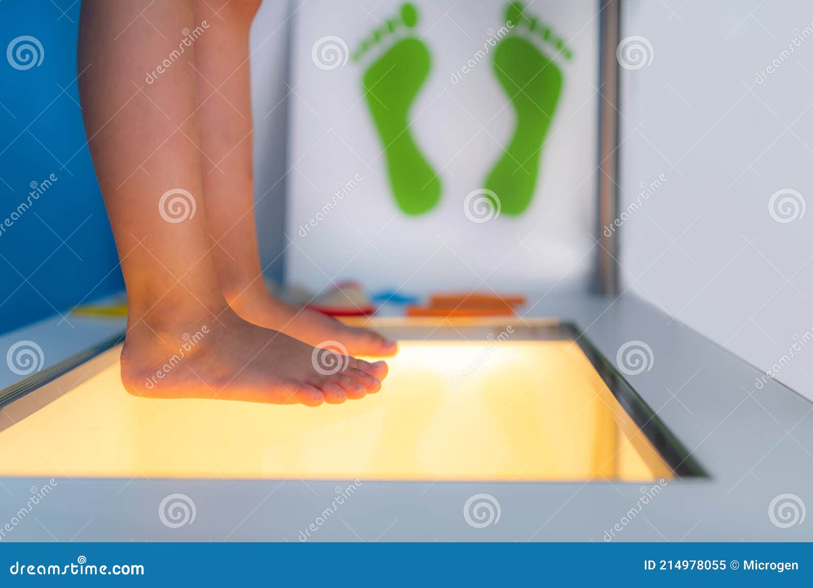Feet Scan for Children, Checking for Statuses of Sole and Supporting ...