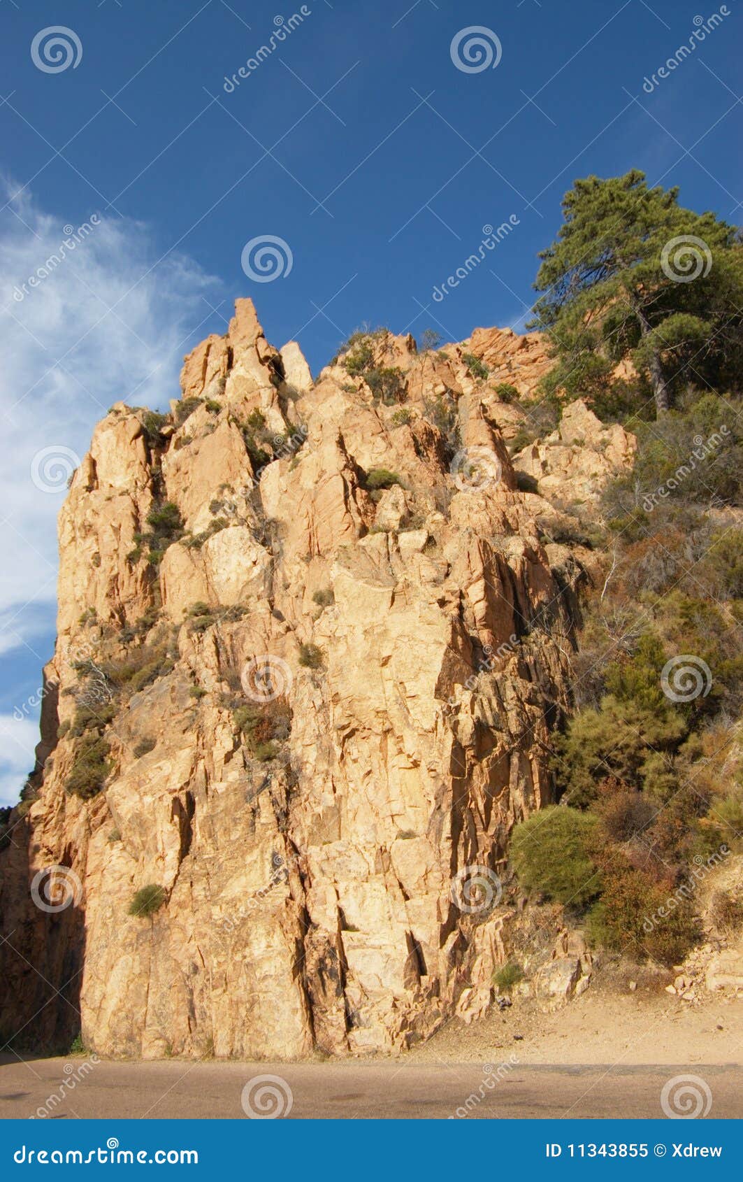 Felsen Von Calanche De Piana in Korsika Stockbild - Bild von mittelmeer ...