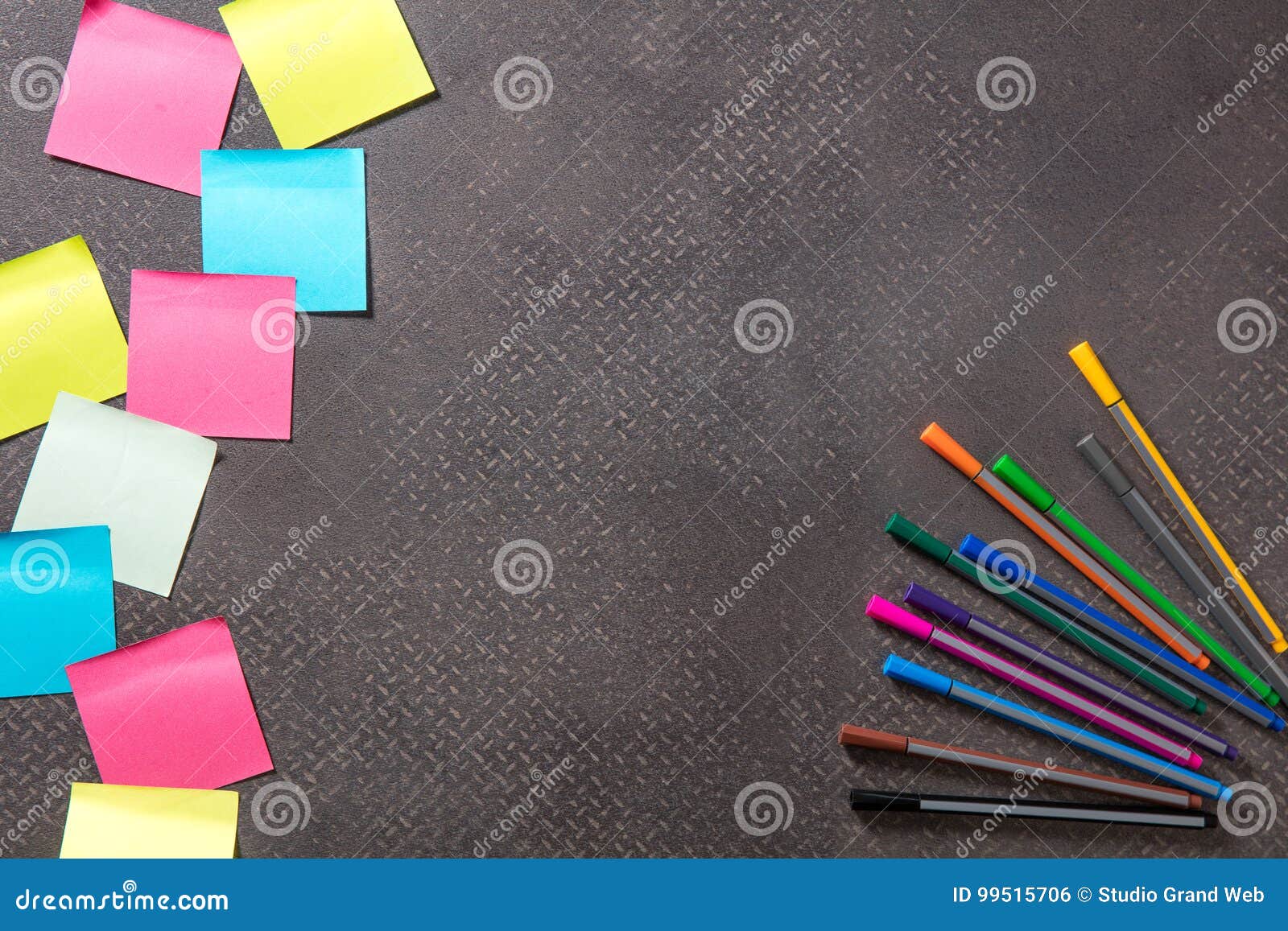 Felt Pens with Blank Sticky Notes on Copy Space Background Stock Photo ...