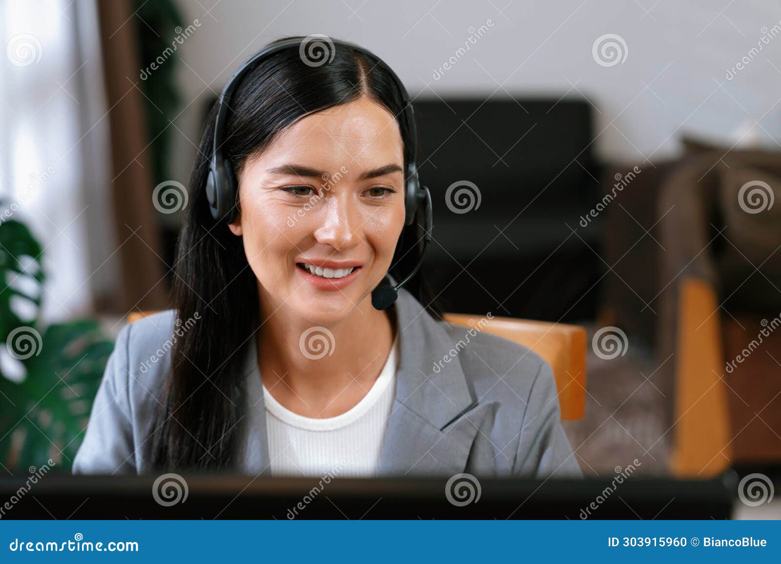Female Call Center Operator or Customer Service Helpdesk Staff. Blithe ... Female Call Center Operator or Customer Service Helpdesk Staff. Blithe ...
