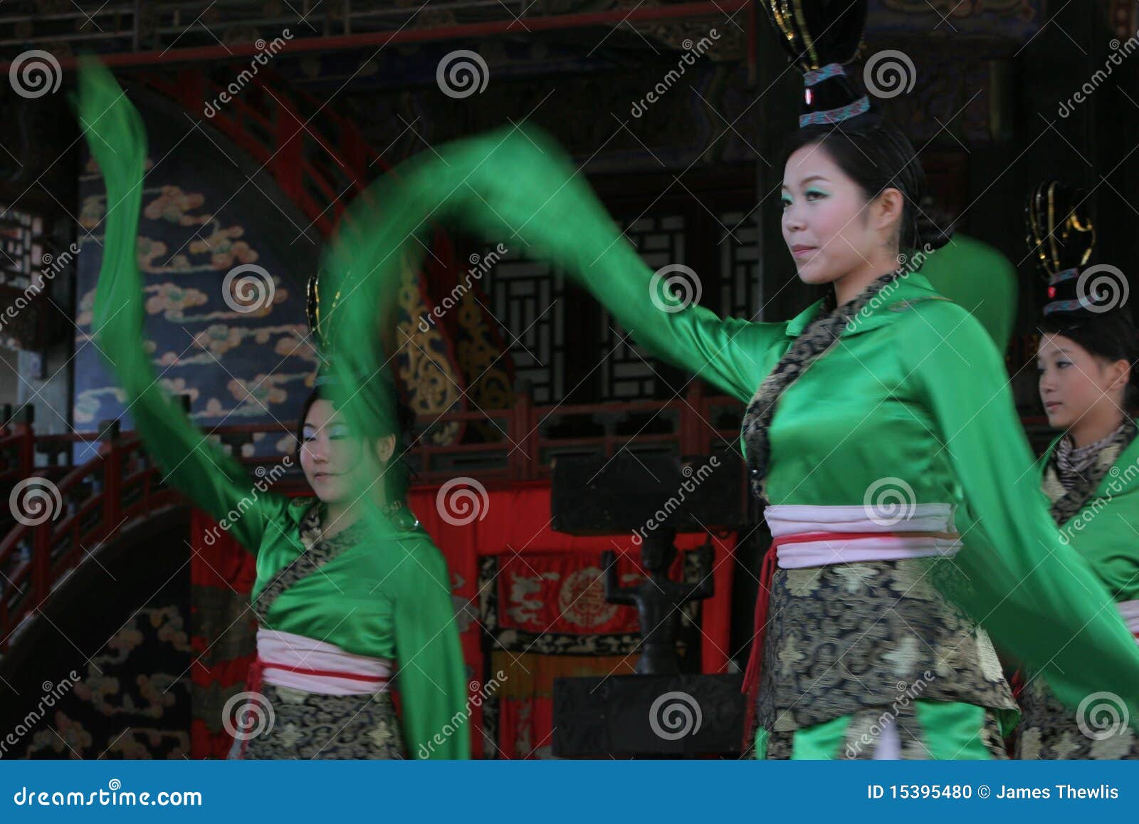 Female chinese dancer editorial image. Image of entertainment - 15395480