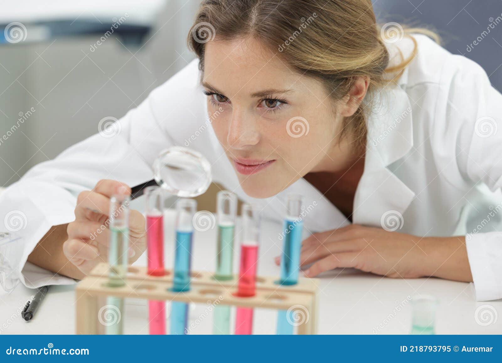 Female College Student in Lab Stock Image - Image of portrait, girl ...