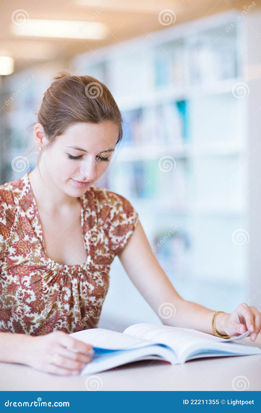 Female College Student in a Library Stock Image - Image of read, happy ...
