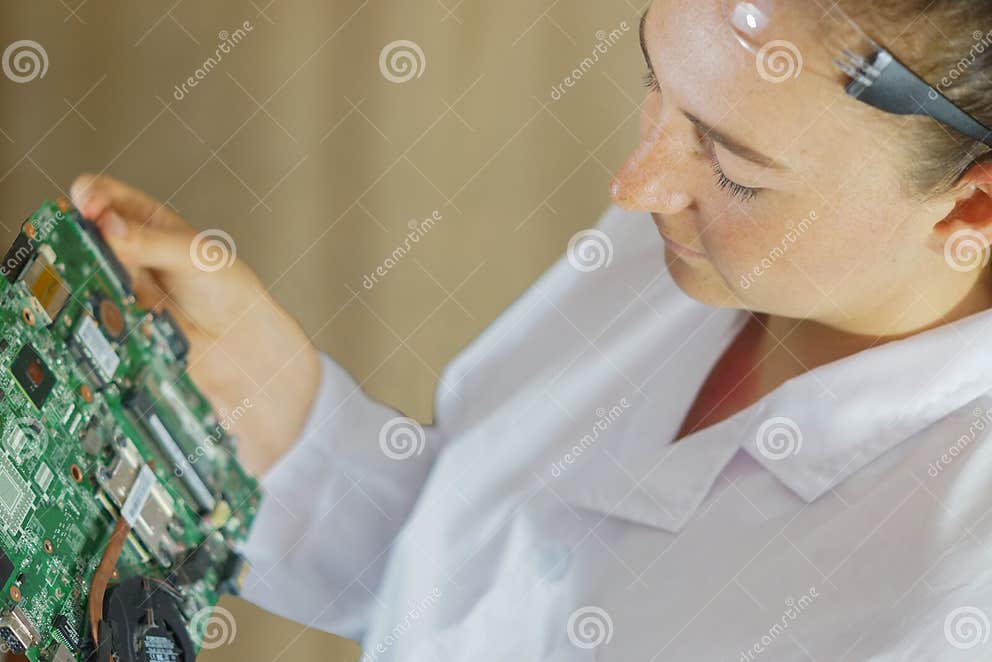 A Female Computer Engineer at Work Stock Image - Image of engineer ...