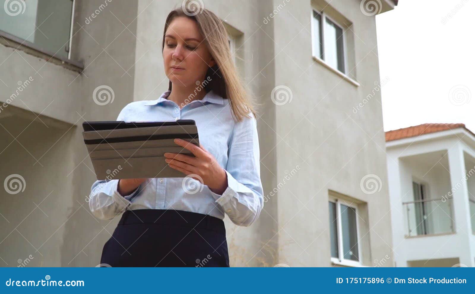 Female Contractor Stock Footage & Videos - 3,504 Stock Videos