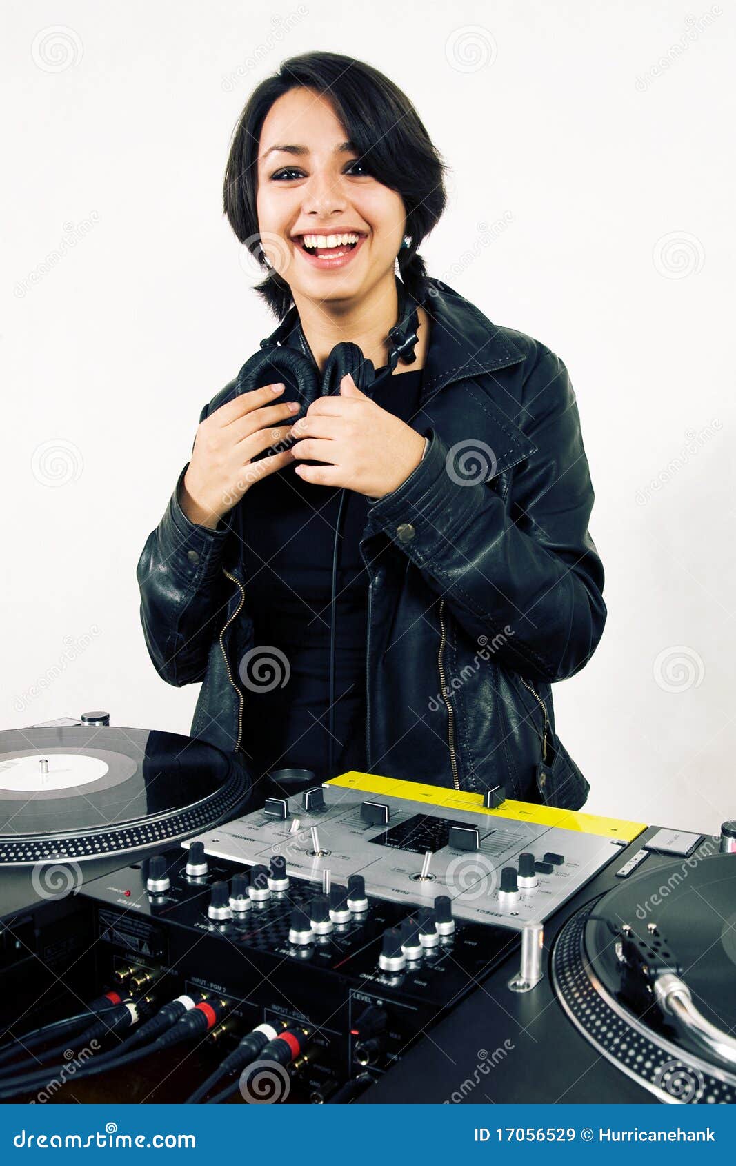 Female DJ at the Turntables Stock Image - Image of pretty, mixer: 17056529