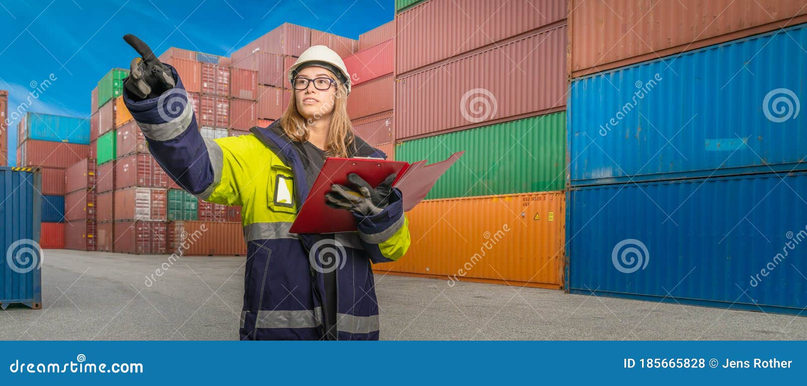 Female Docker Stock Photo | CartoonDealer.com #25922724