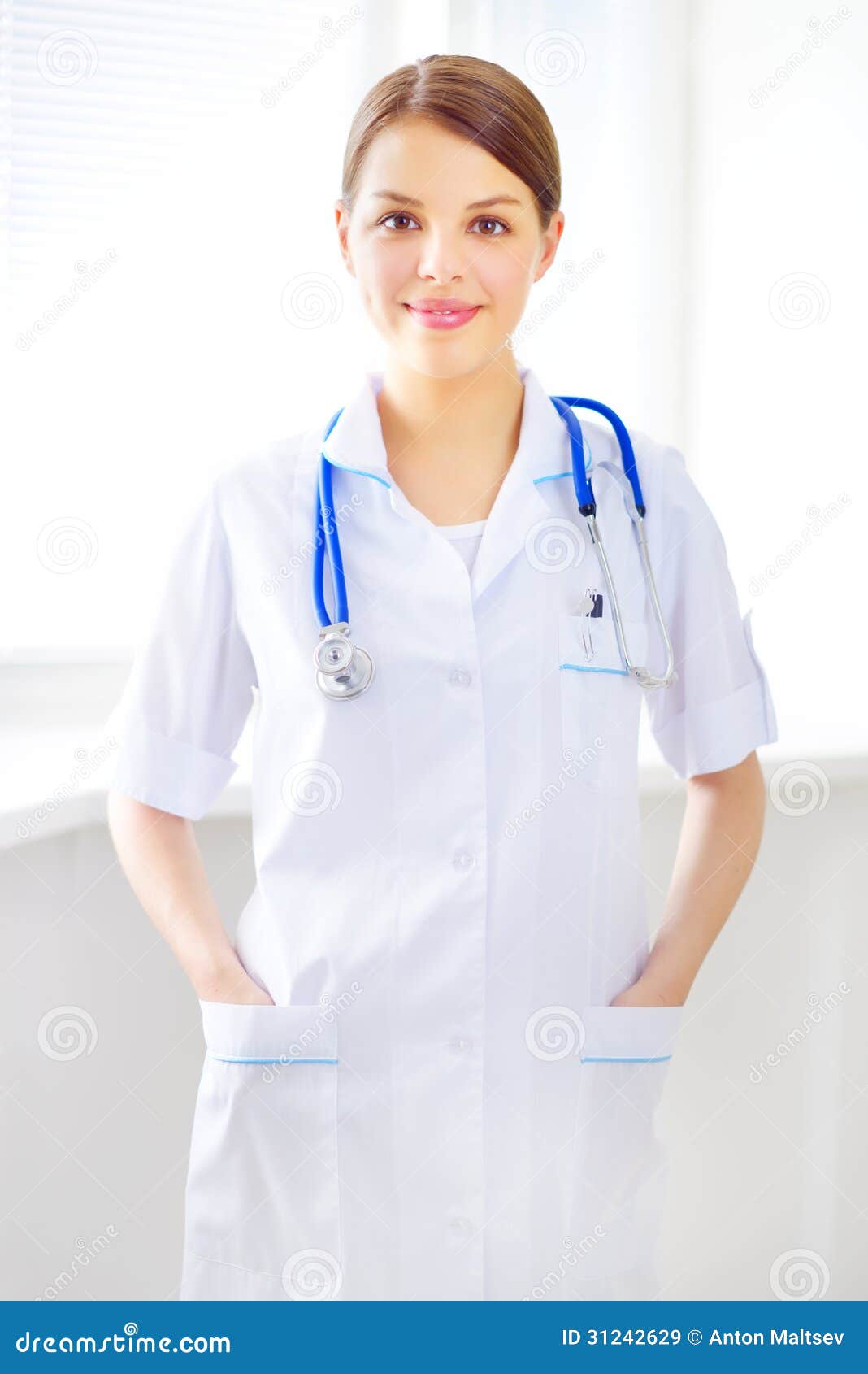 Female Doctor With Cute Smile Royalty Free Stock Images - Image: 31242629