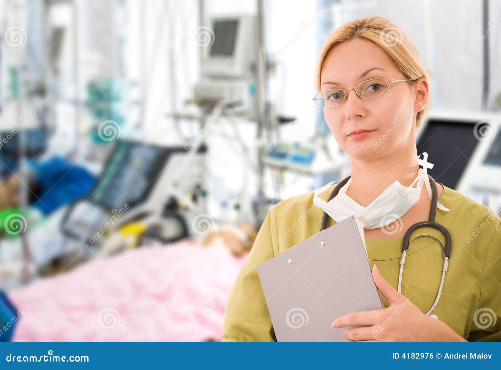 Female doctor in ER stock photo. Image of life, doctor - 4182976
