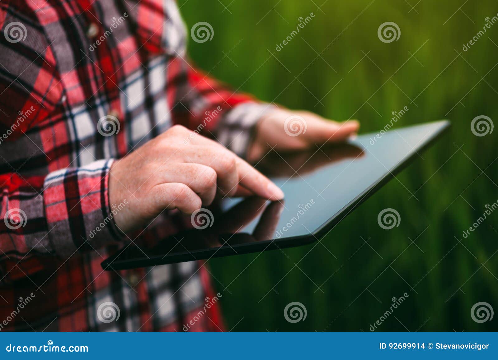 7,022 Using Computer Field Stock Photos - Free & Royalty-Free Stock ...