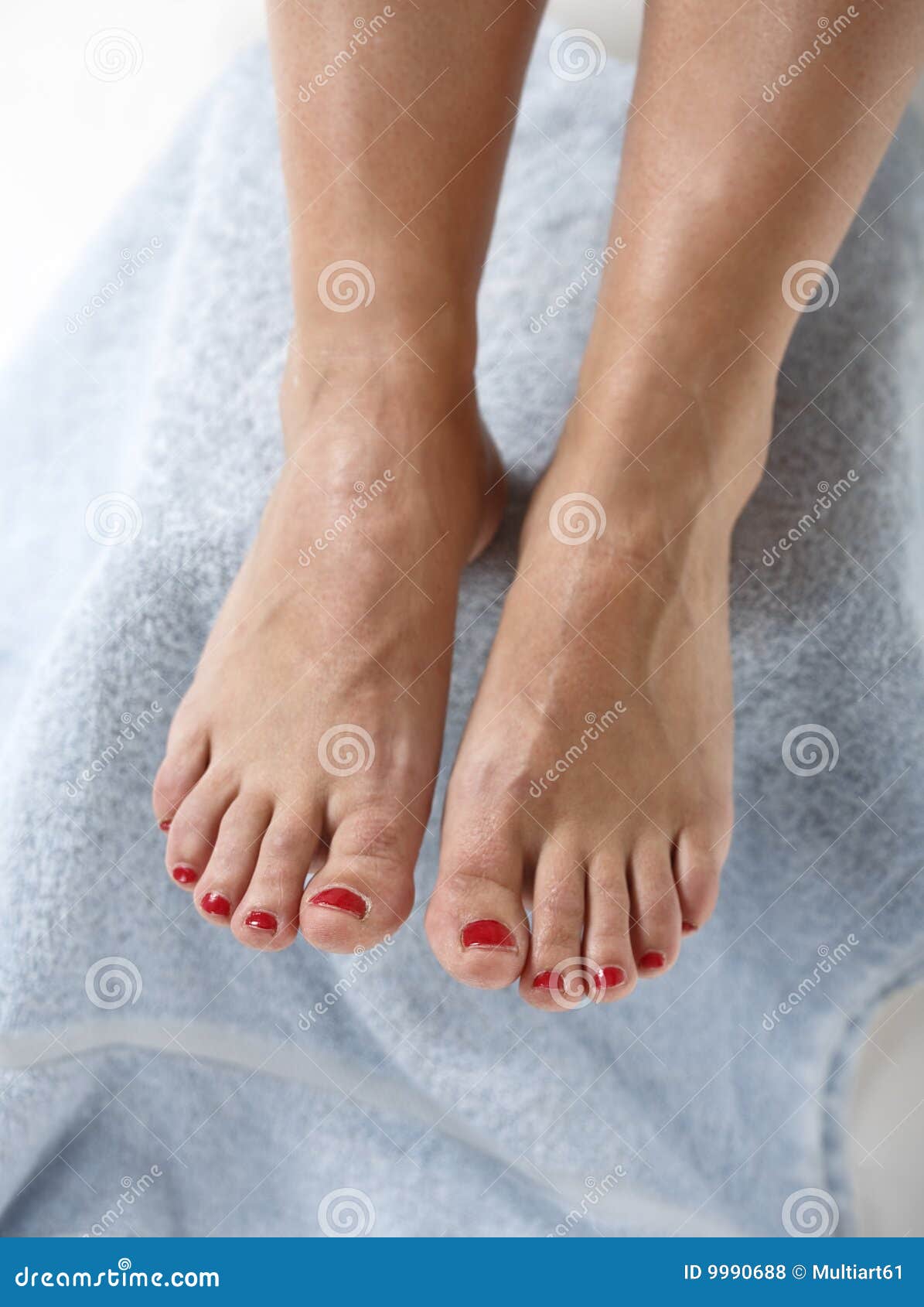 Female Feet Picture. Image: 9990688