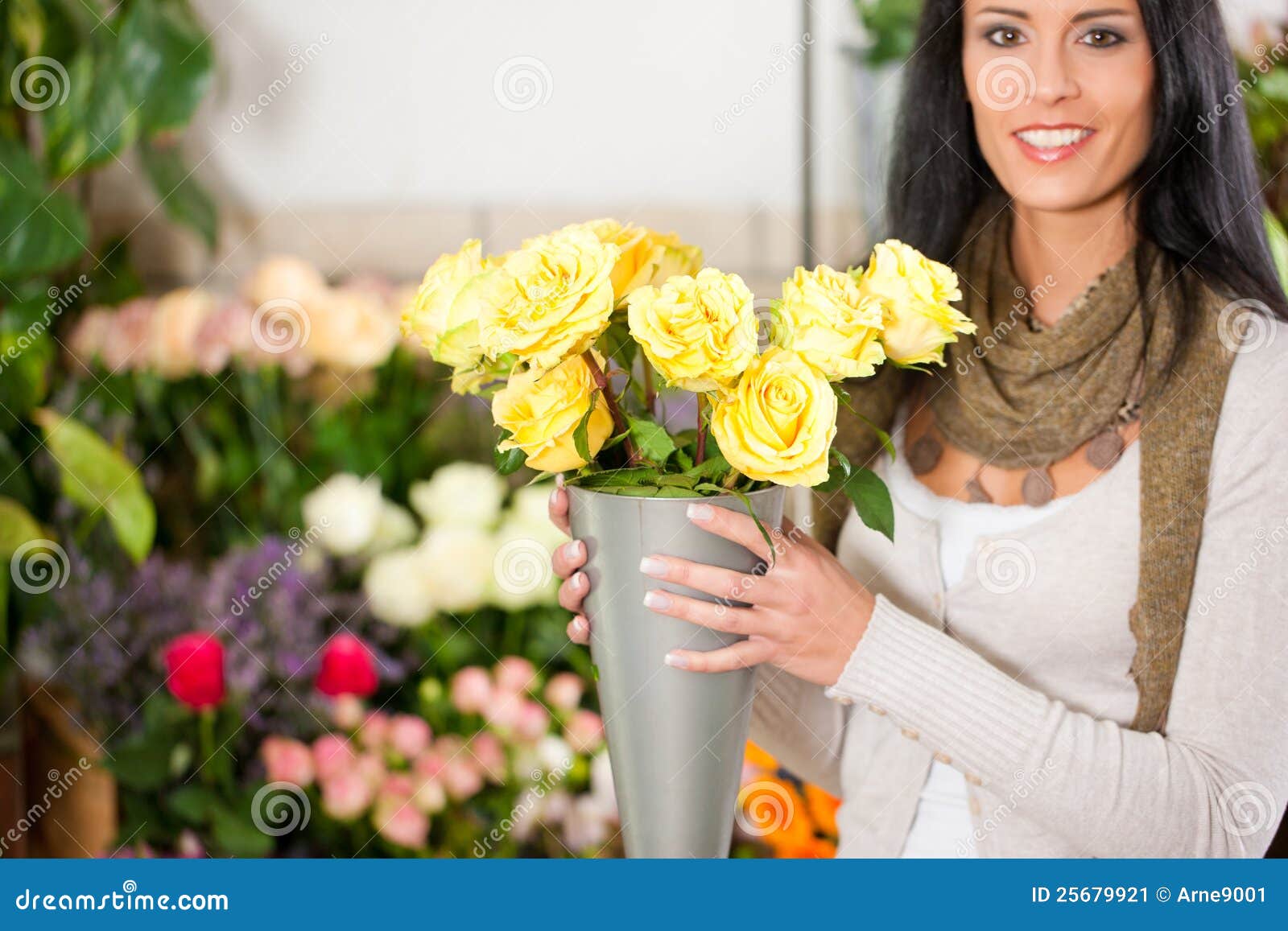 Female Florist in Flower Shop Stock Image - Image of woman, flower ...