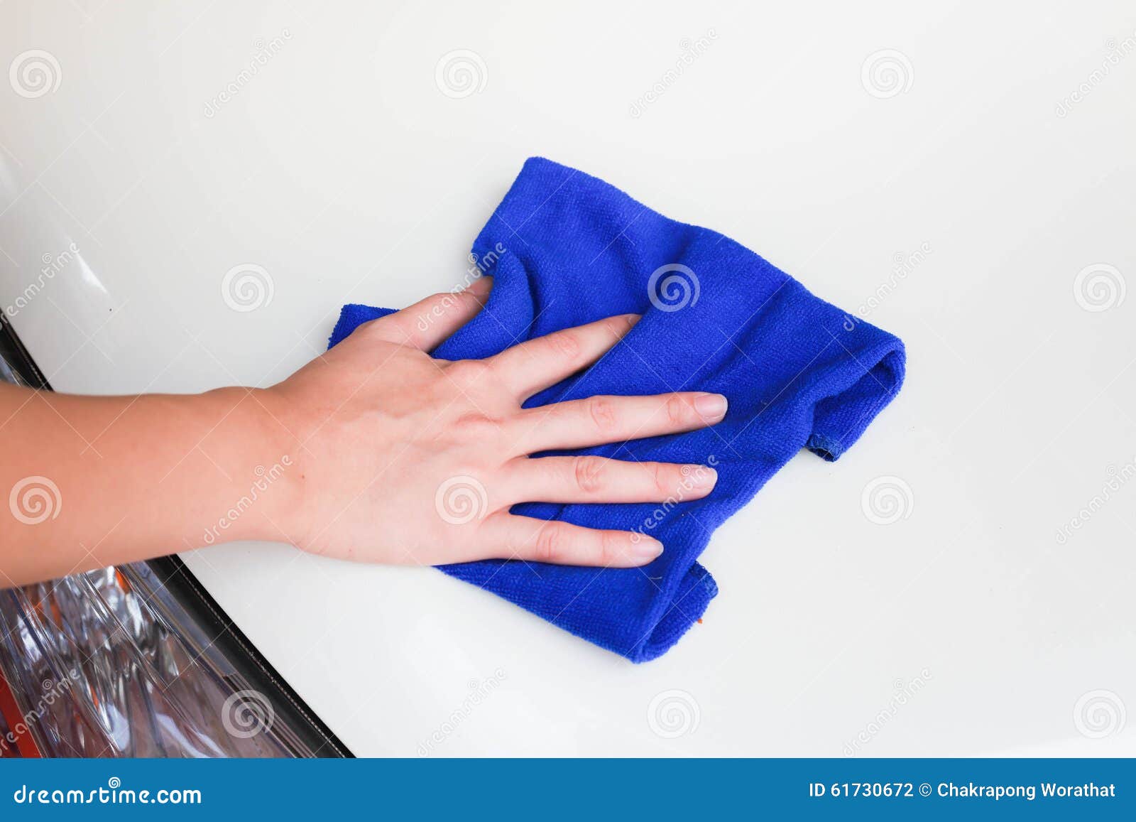 Female Hand with Microfiber Cloth Clean White Car. Stock Photo - Image ...