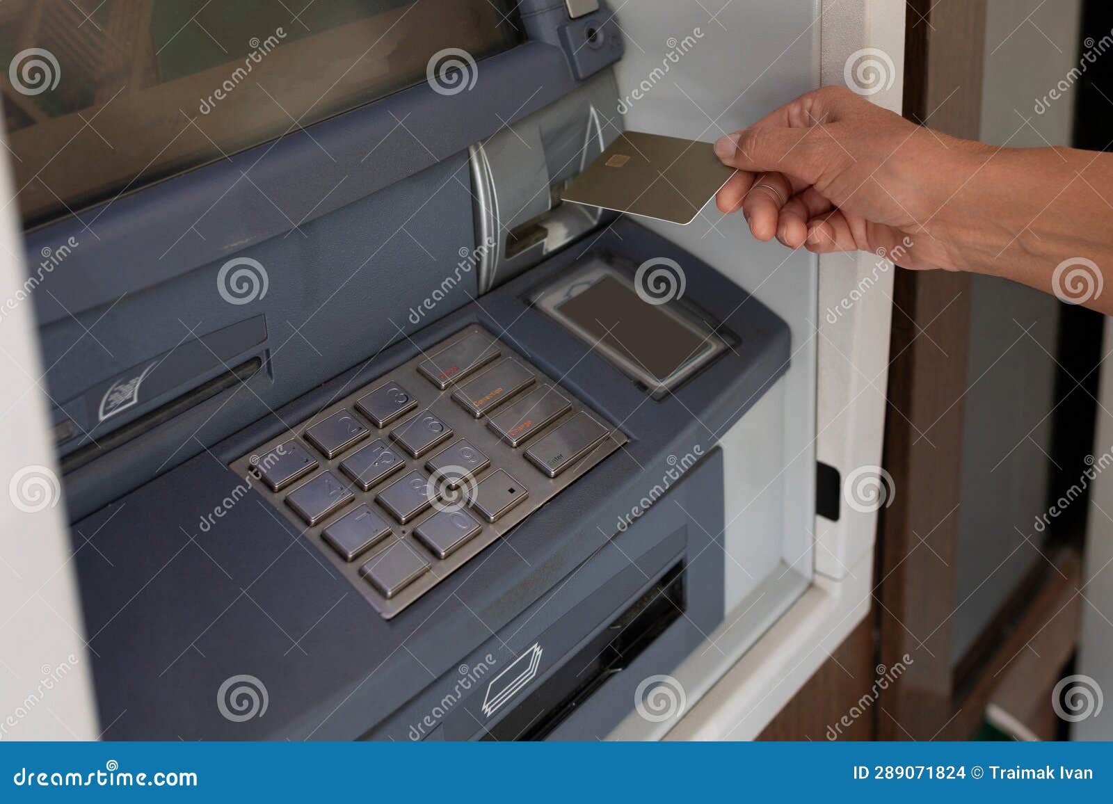 Female Hand Pulls a Credit Card To the ATM Stock Photo - Image of ...