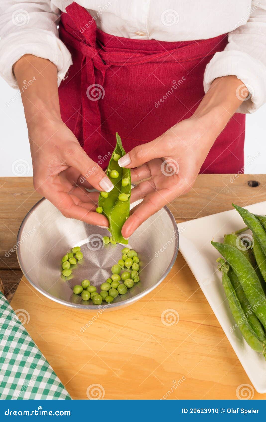 Female hands peeling peas stock photo. Image of legume - 29623910